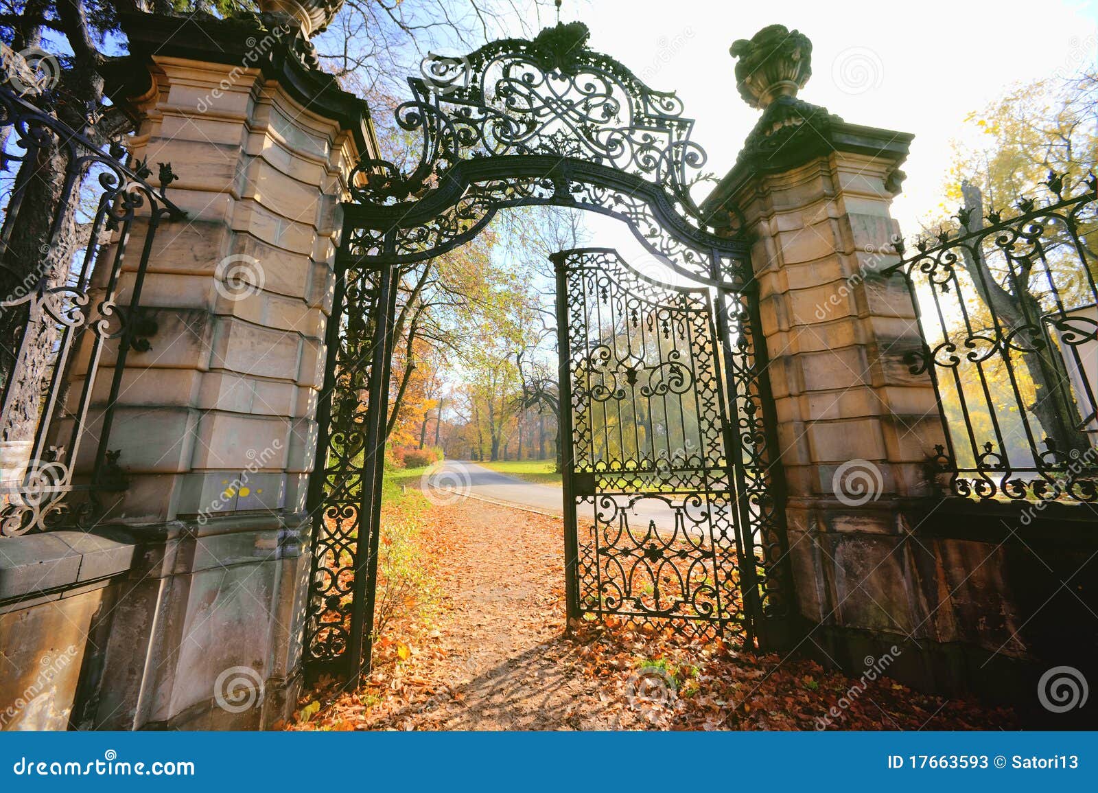 Historic gates stock image. Image of architecture, iron - 17663593