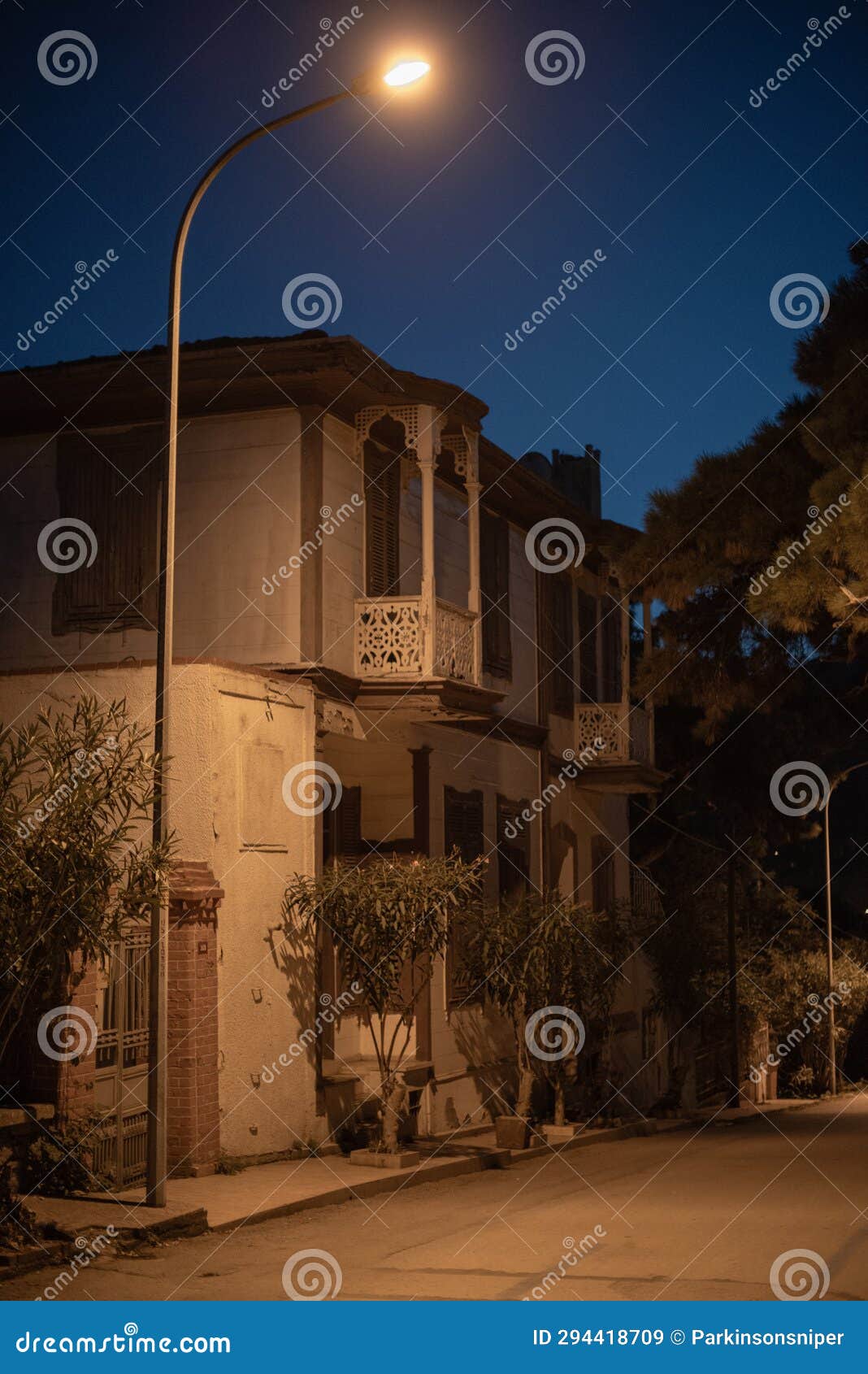 Historic House Under Streetlight S Glow Stock Image - Image of wall ...