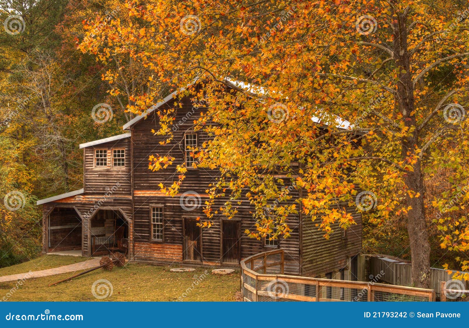 Historic Mill stock photo. Image of farm, gristmill, leaves - 21793242