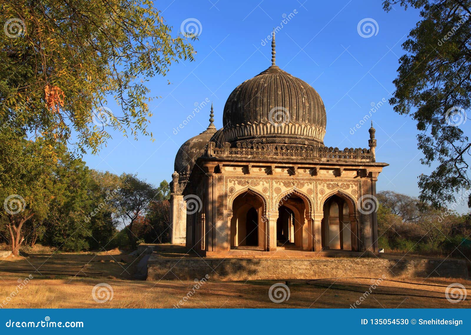 Historic Quli Qutb Shahi Tombs Stock Photo - Image of india, islamic ...
