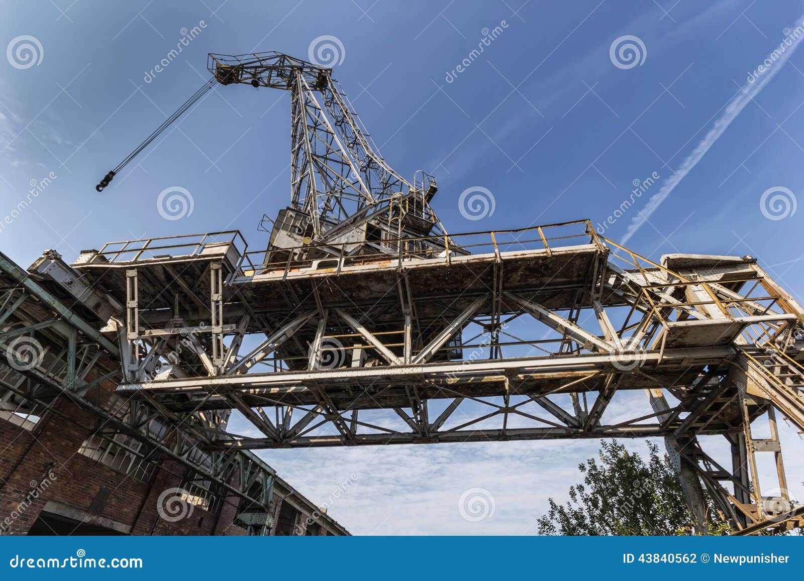 The Historic Shipyard Crane Stock Photo - Image of coast, crane: 43840562