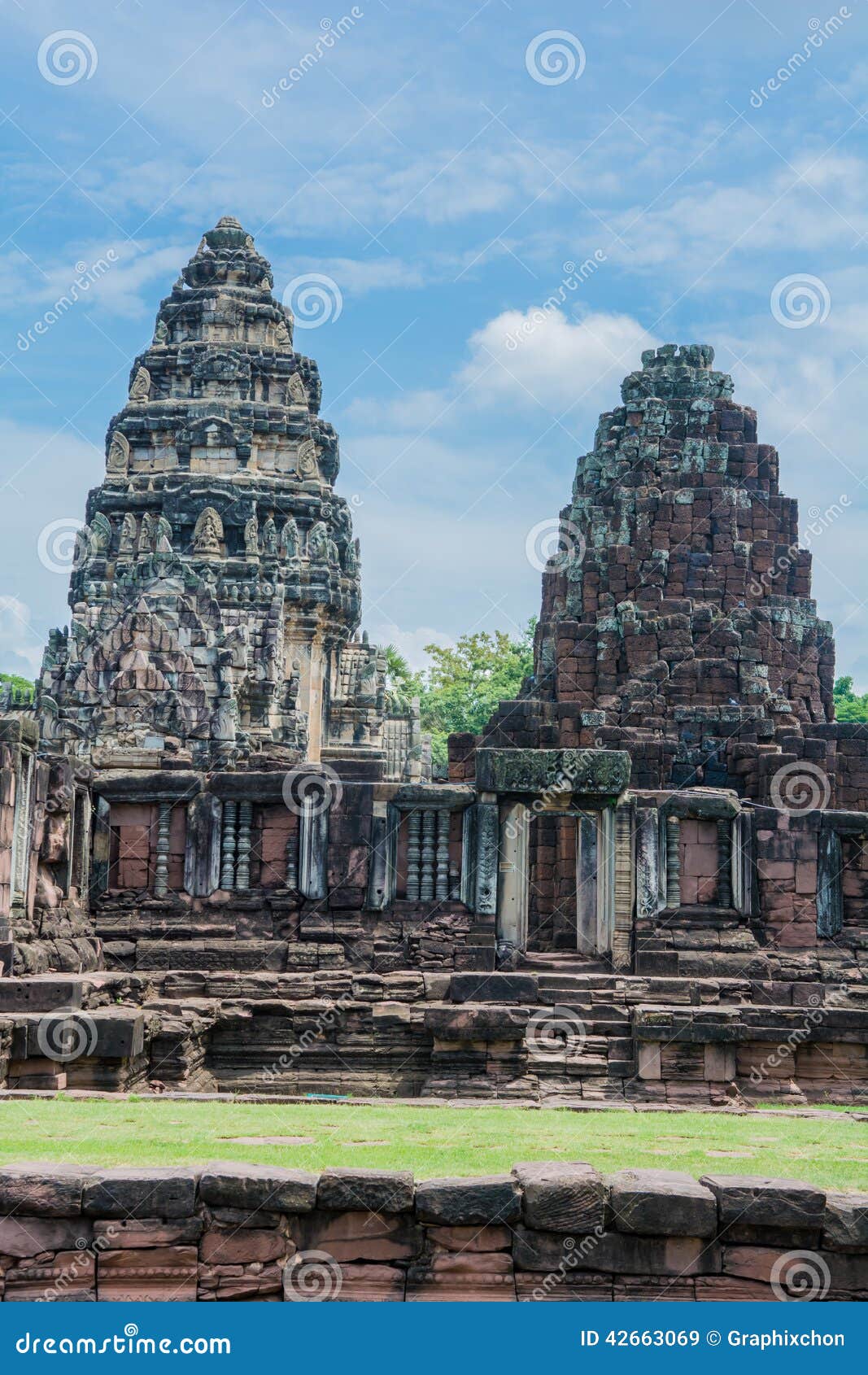 621 Physical Destruction Stock Photos - Free & Royalty-Free Stock ...