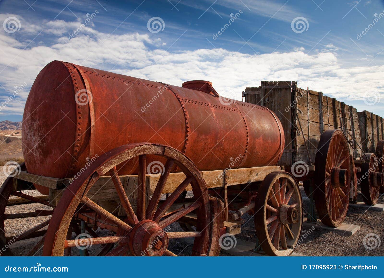 Historic water wagon stock image. Image of tank, wagon - 17095923