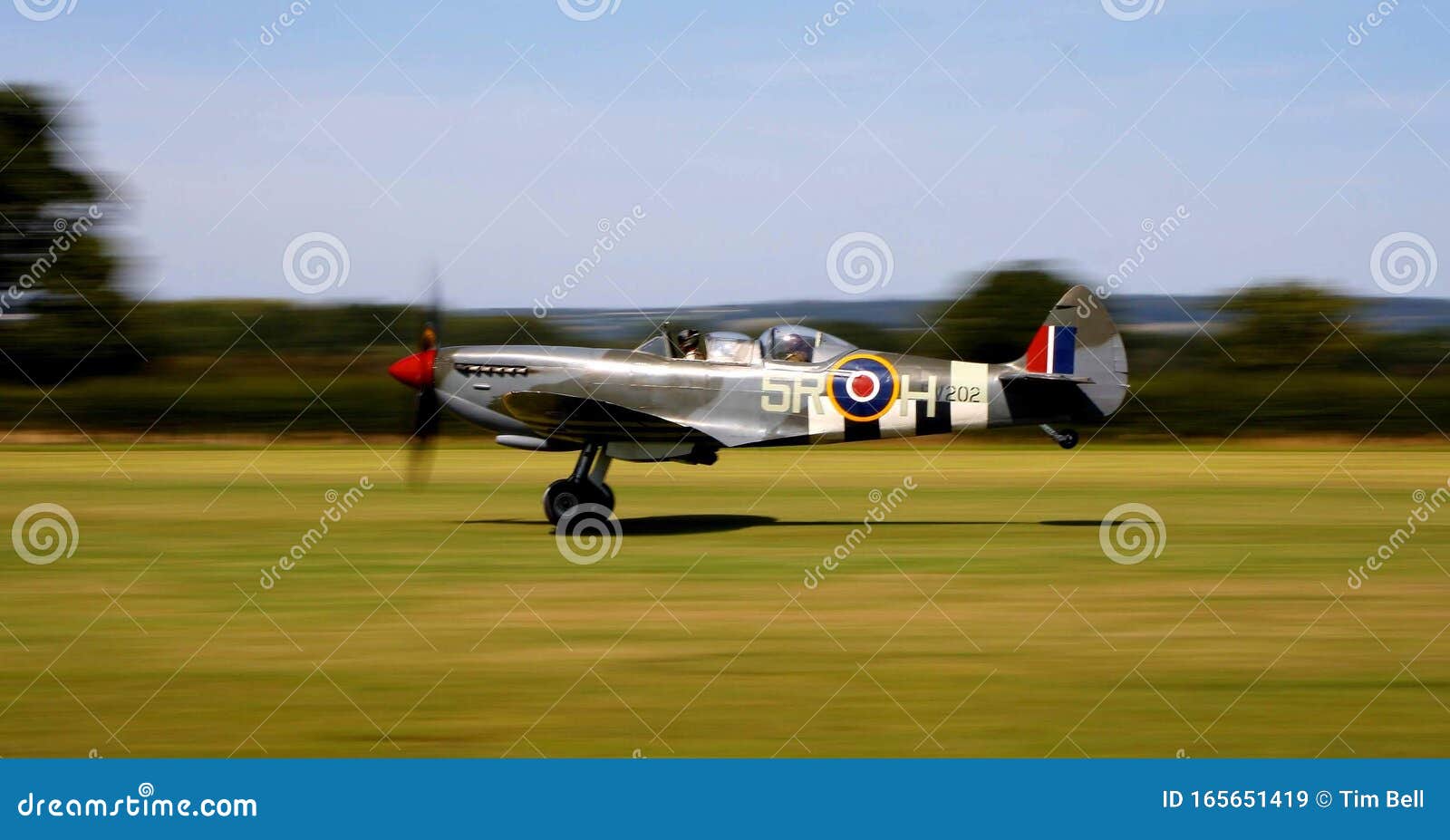 Historic WW2 Spitfire Taking Off Stock Image - Image of aeroplane ...