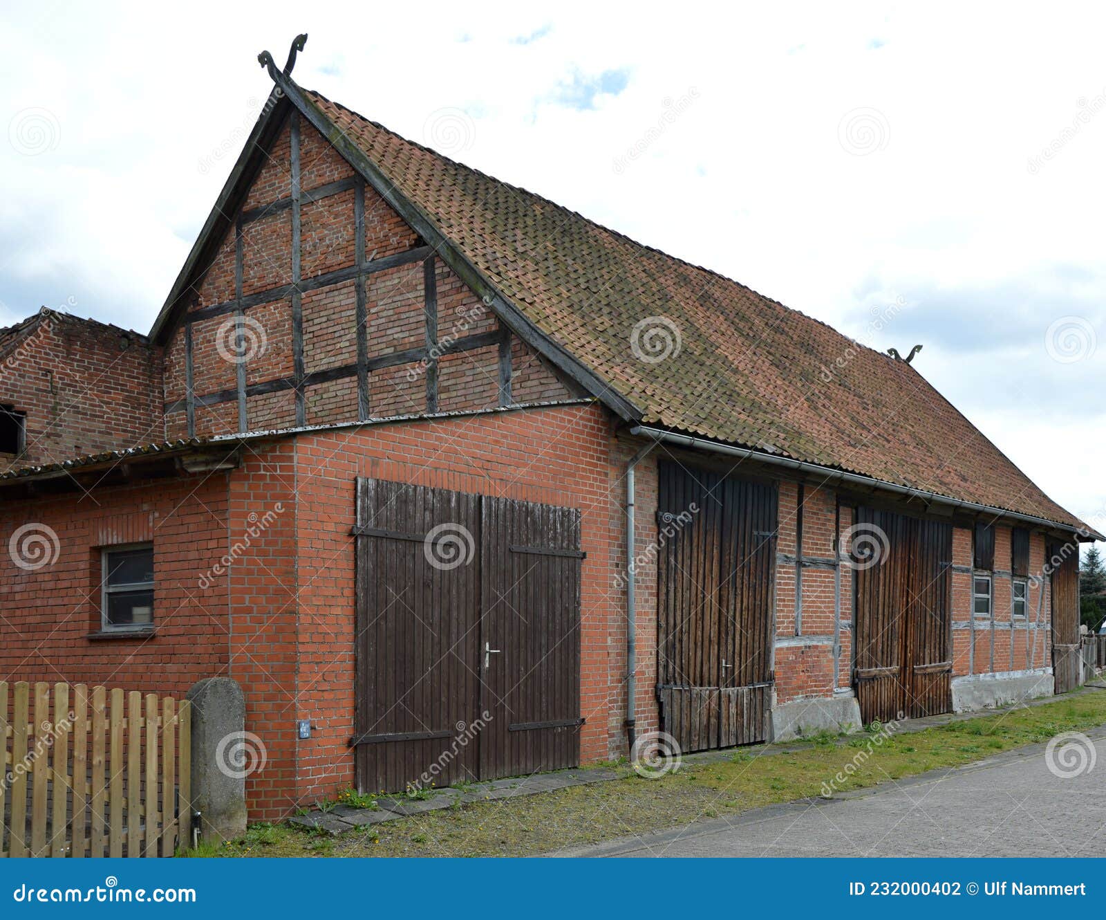 Historical Barn in in the Village Ahlden, Lower Saxony Stock Photo ...