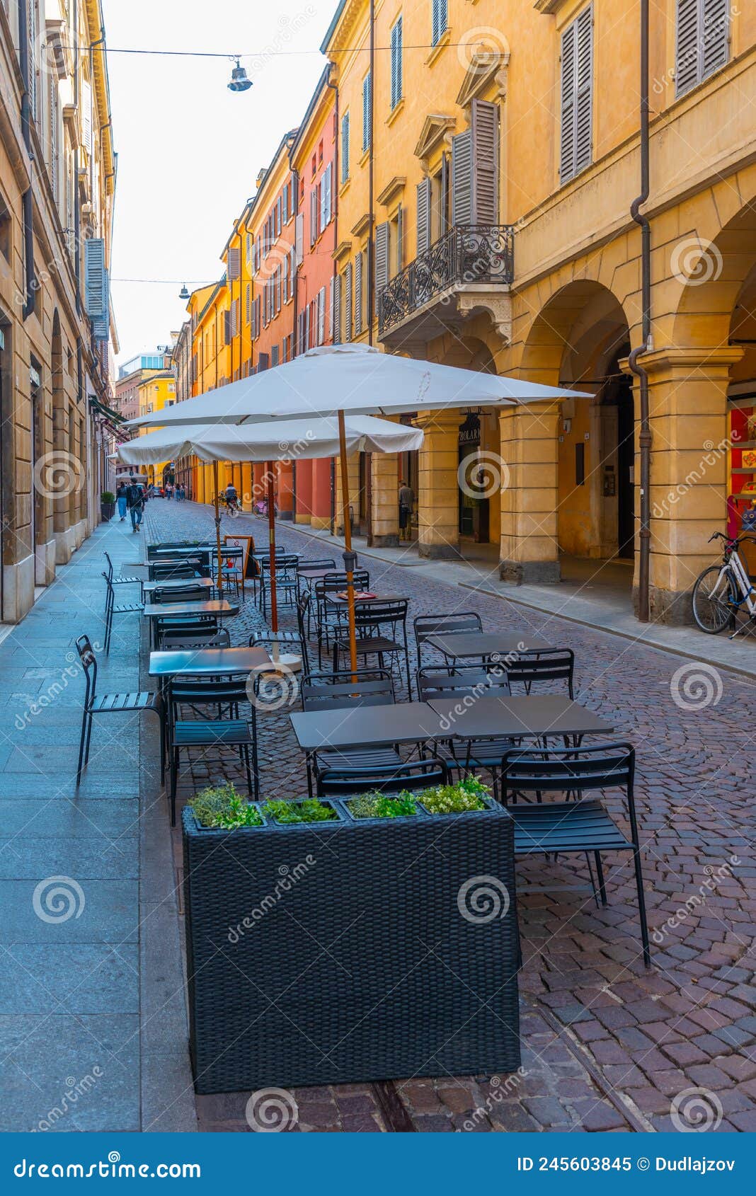 Historical Building in Italian Town Modena Editorial Image - Image of ...