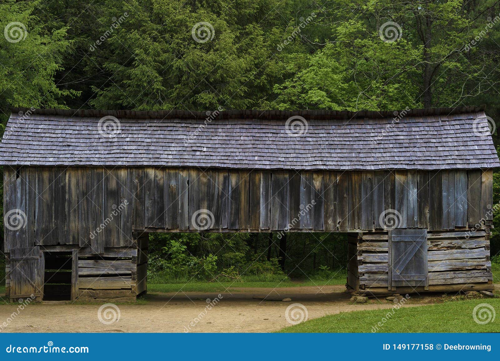 Old Cantilever Barn In Cades Cove. Royalty-Free Stock Image ... Old Cantilever Barn In Cades Cove. Royalty-Free Stock Image ...