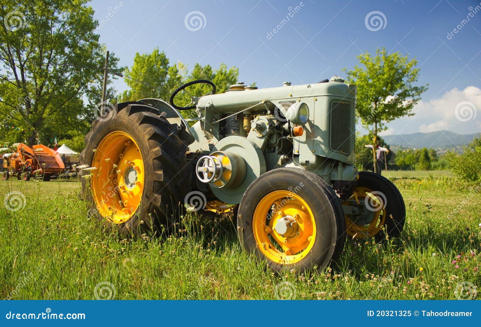 Historical farm machine stock image. Image of antique - 20321325