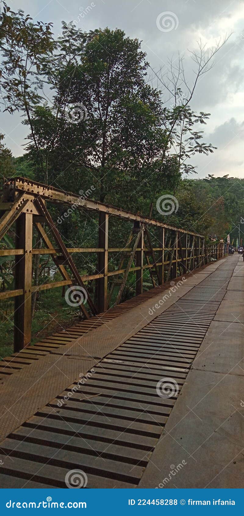 Historical Old Bridge London 1937 Stock Photo - Image of 1937 ...
