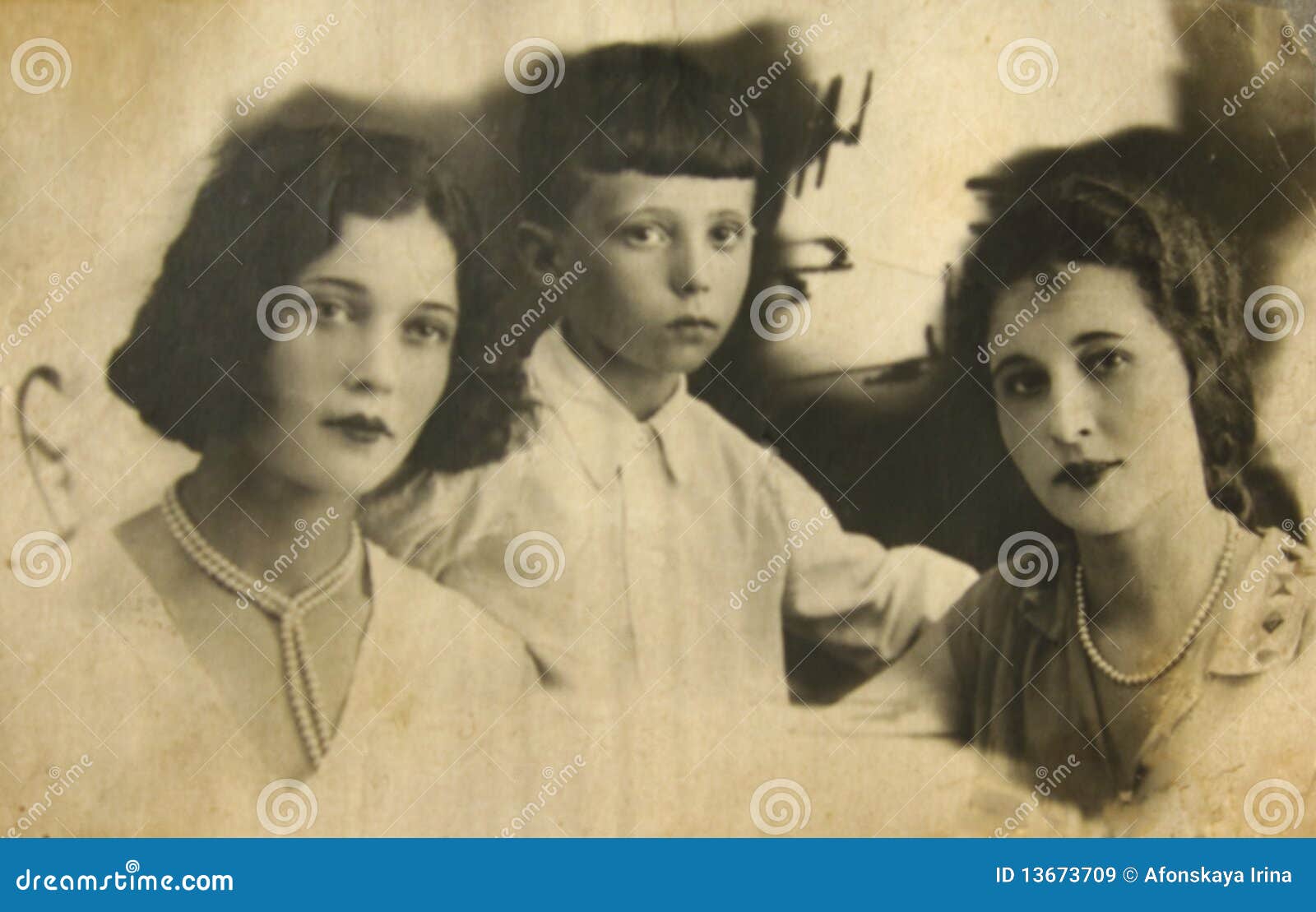 Historical retro photo stock image. Image of lady, child - 13673709