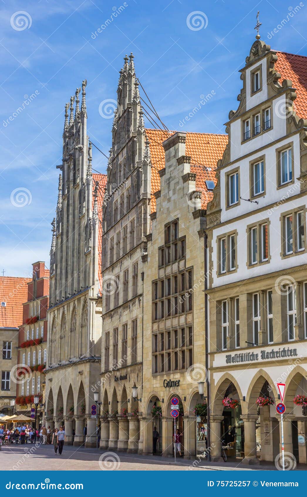 Historical Town Hall in the Center of Munster Editorial Photography ...