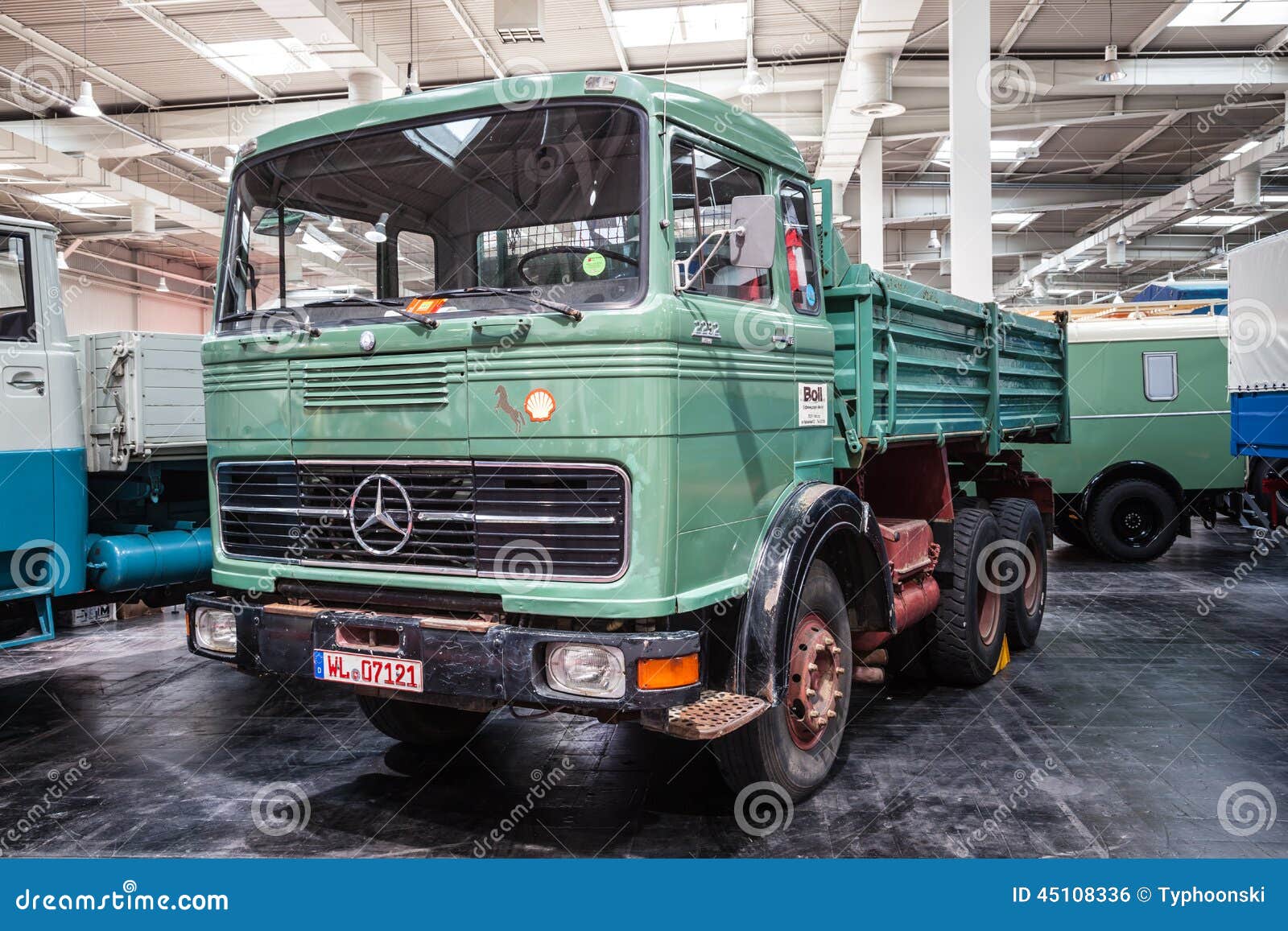 Historischer Mercedes-Benz-LKW Redaktionelles Foto - Bild von ...