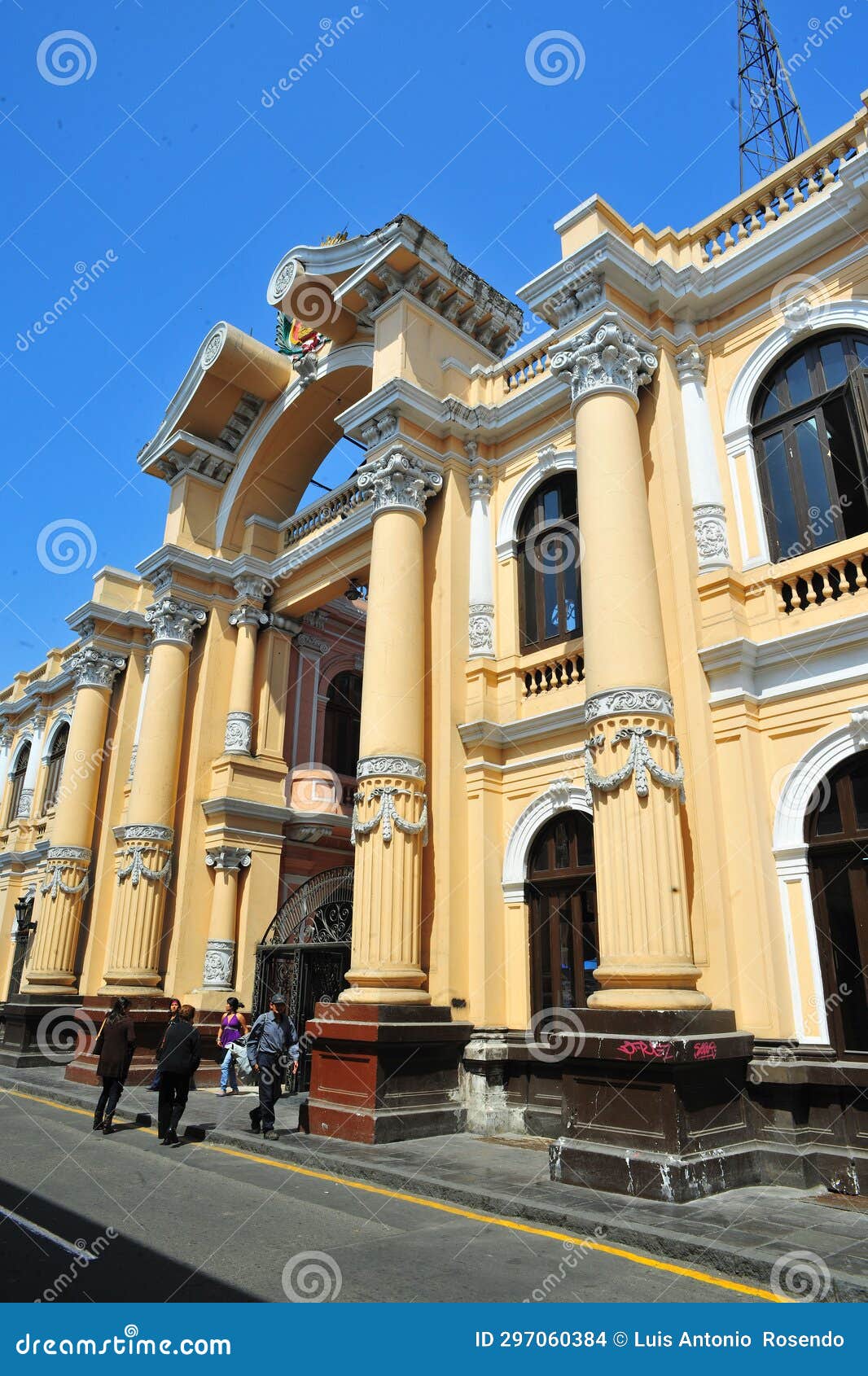History and Architecture of the Facade of the Central Post Passage of ...