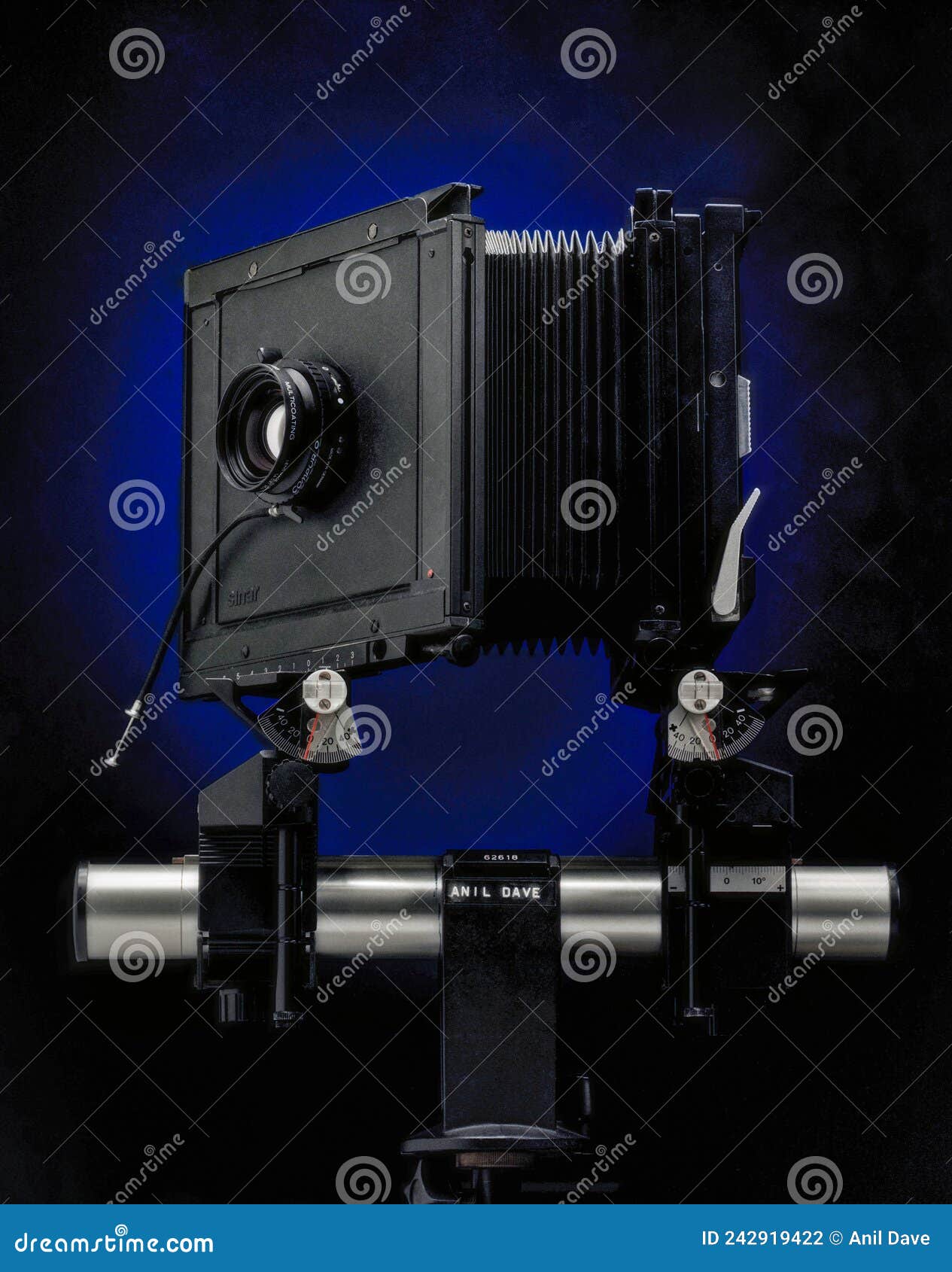 Vintage Sinar F 4x5 is Filed Camera Studio Shot Editorial Photography ...