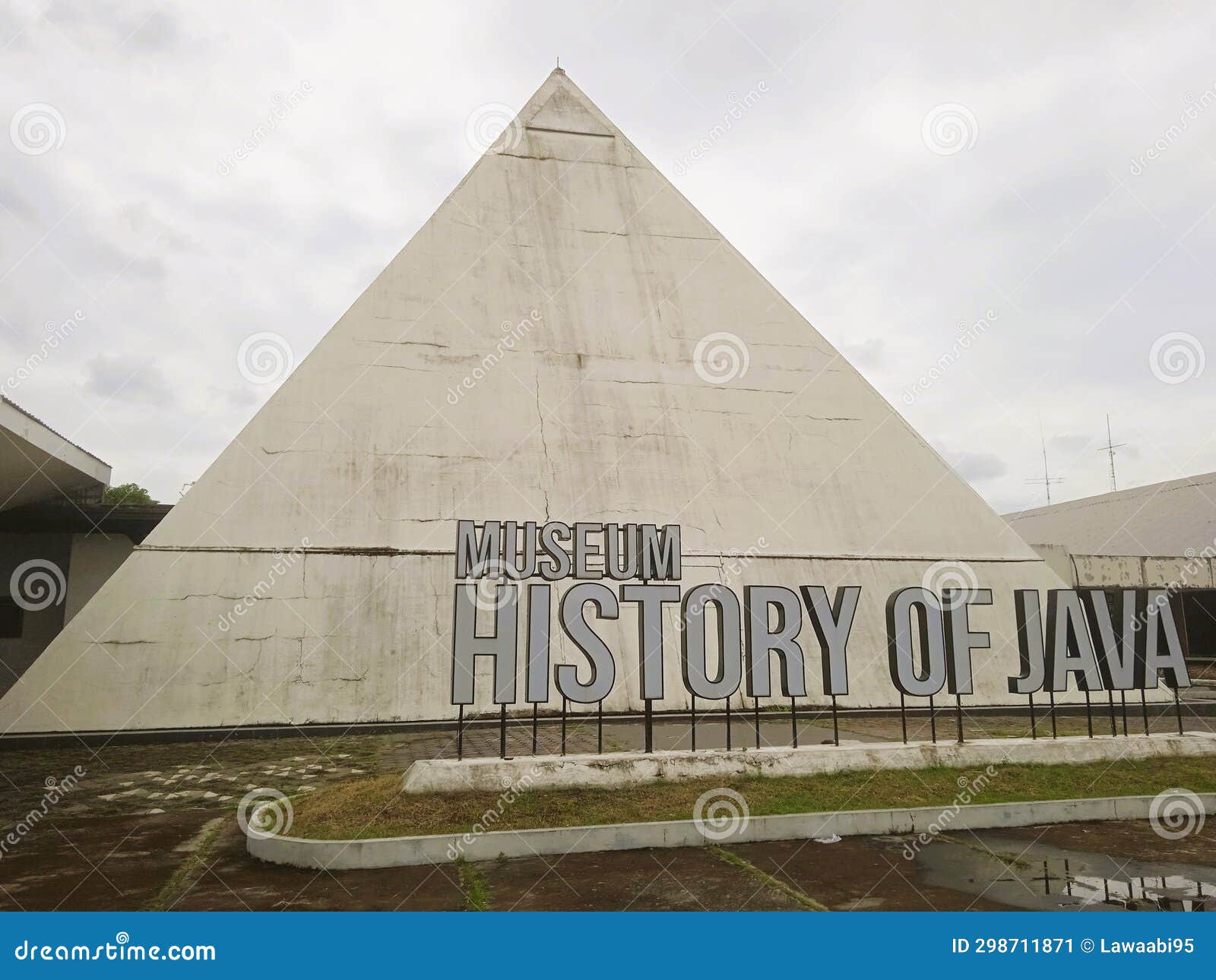 The history of java museum editorial photo. Image of structure - 298711871