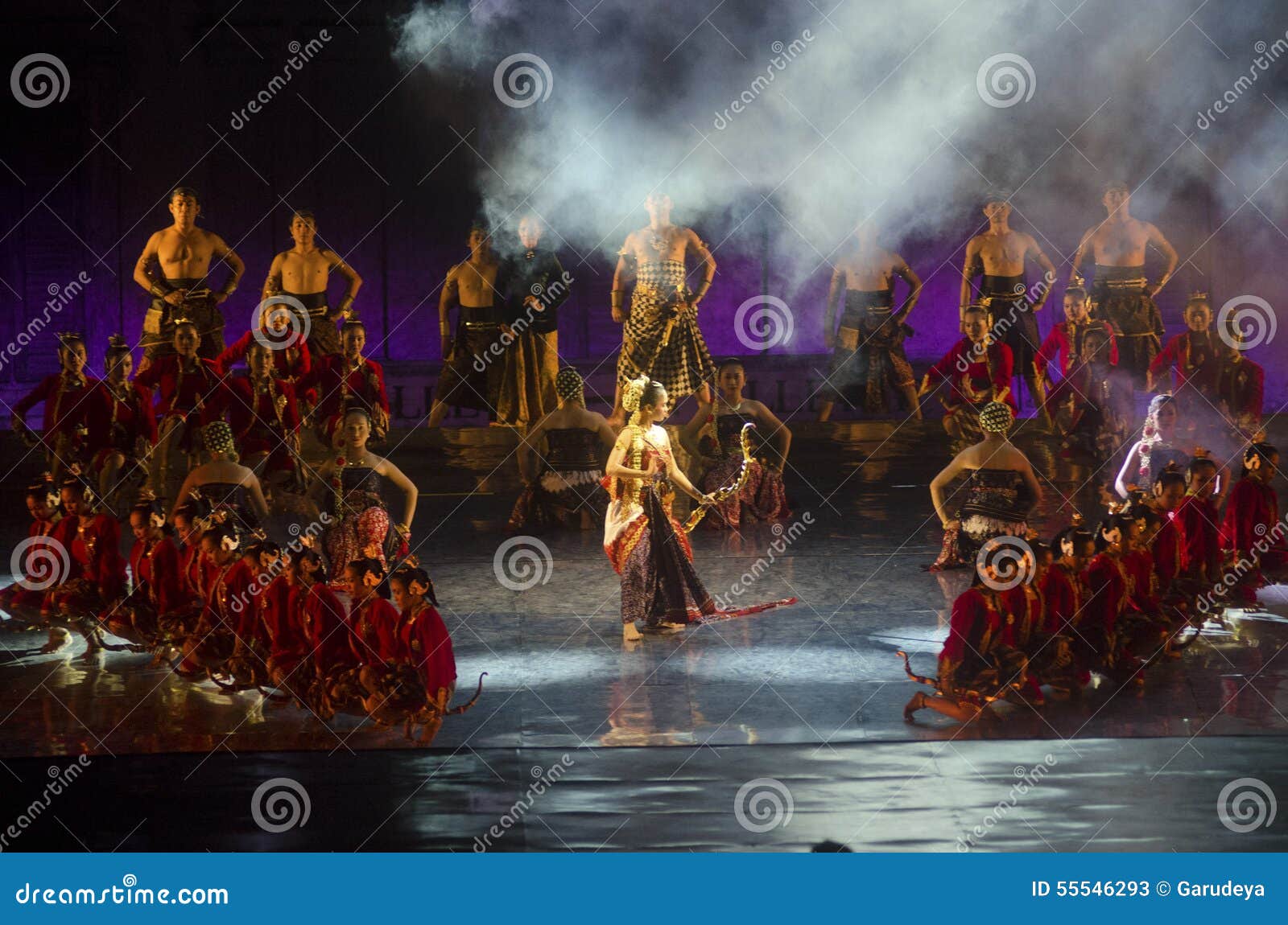 HISTORY of MANGKUNEGARAN editorial stock photo. Image of dancers - 55546293