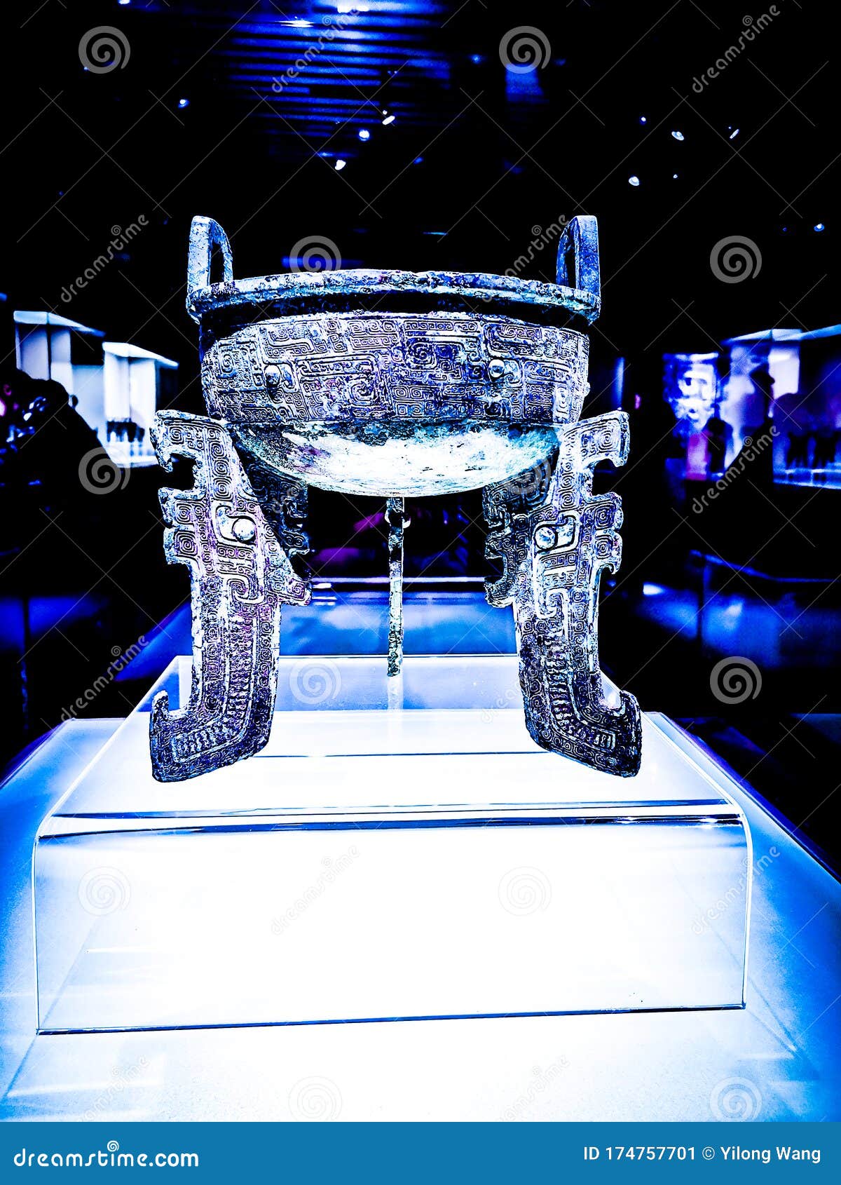 History Museum Exhibition Ancient Container Editorial Photo - Image of ...