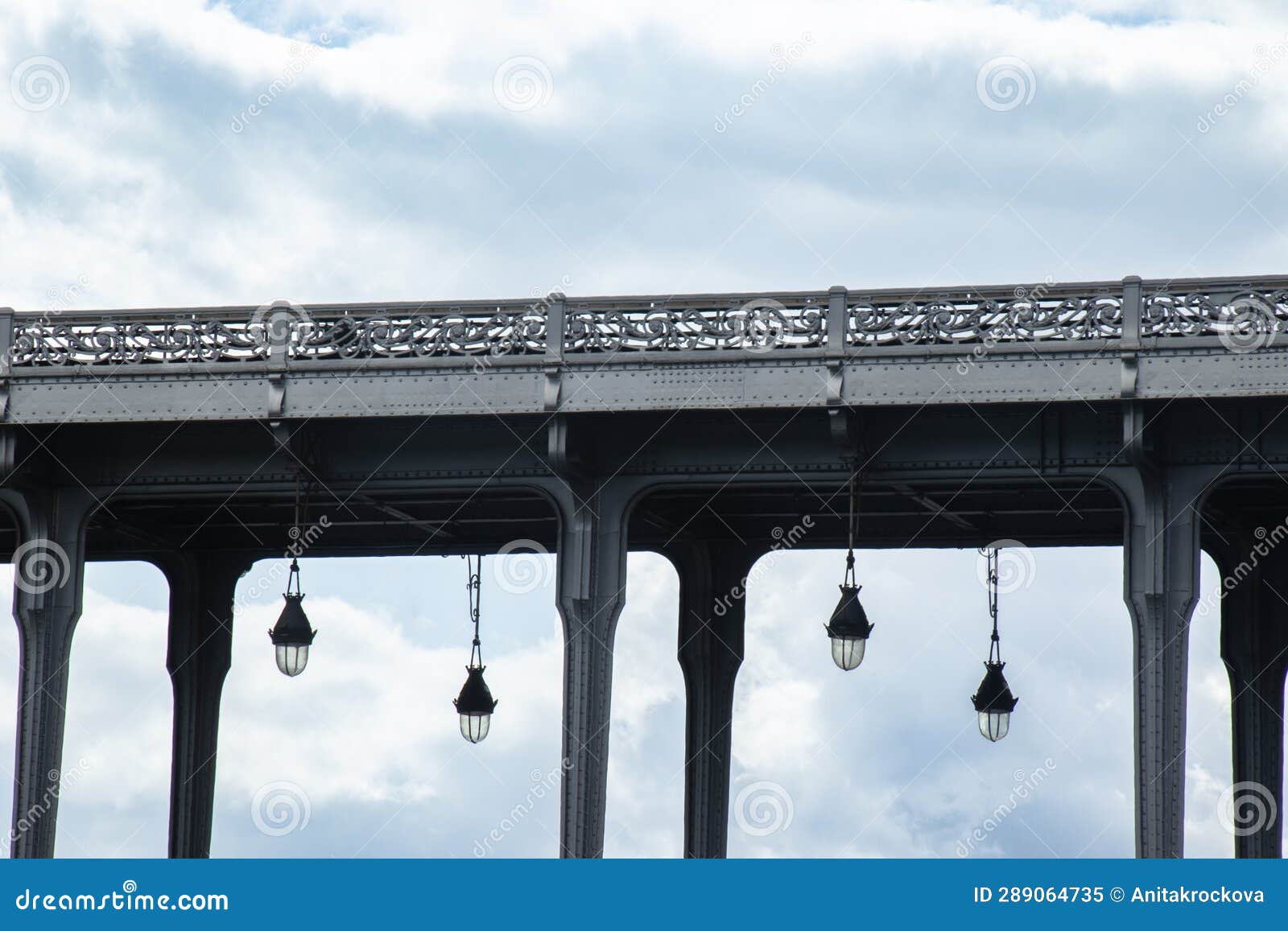 Histrorical Bridge with Lights Over the Water Stock Image - Image of ...