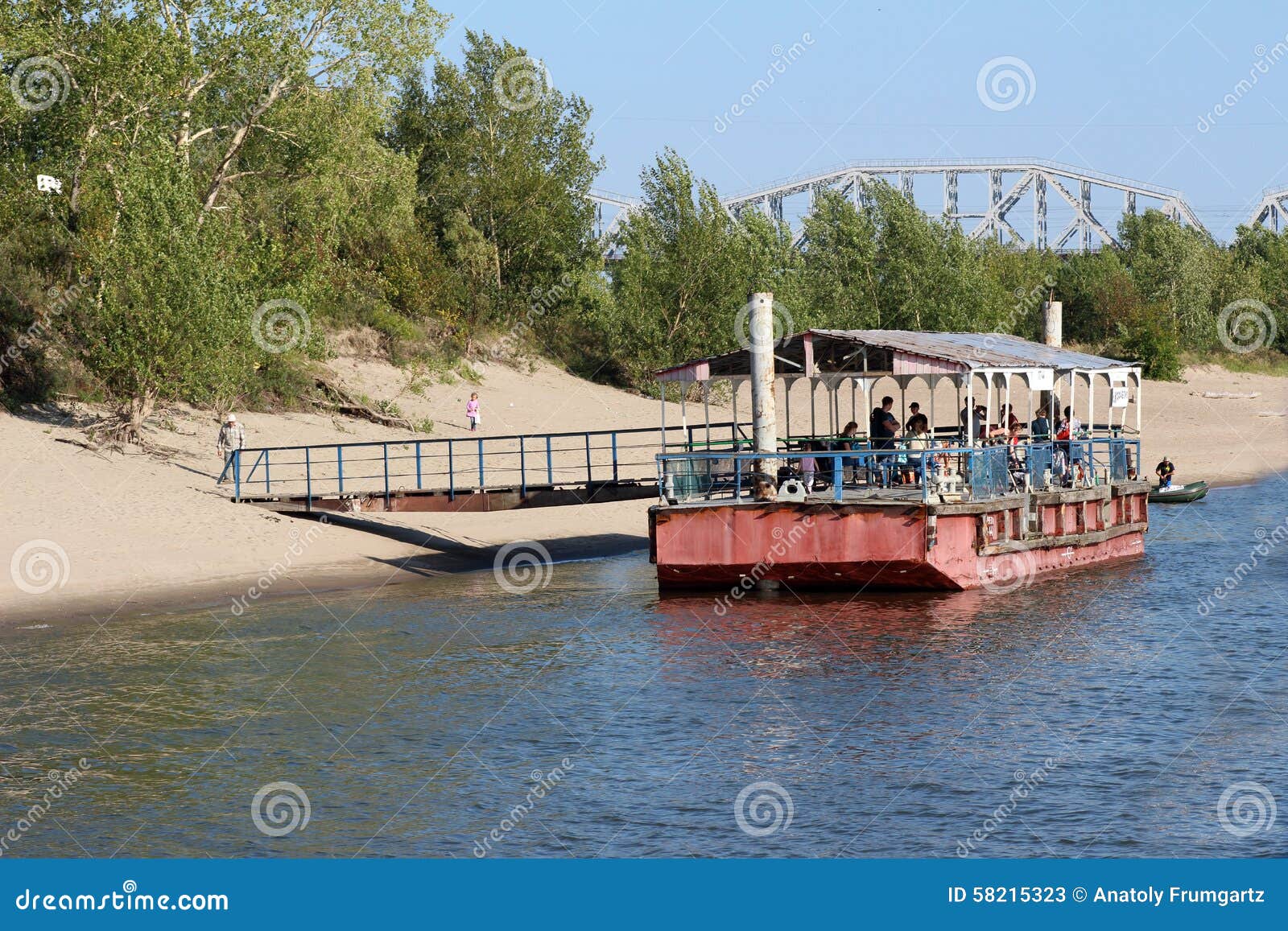 Hithe editorial stock photo. Image of bridge, ladder - 58215323