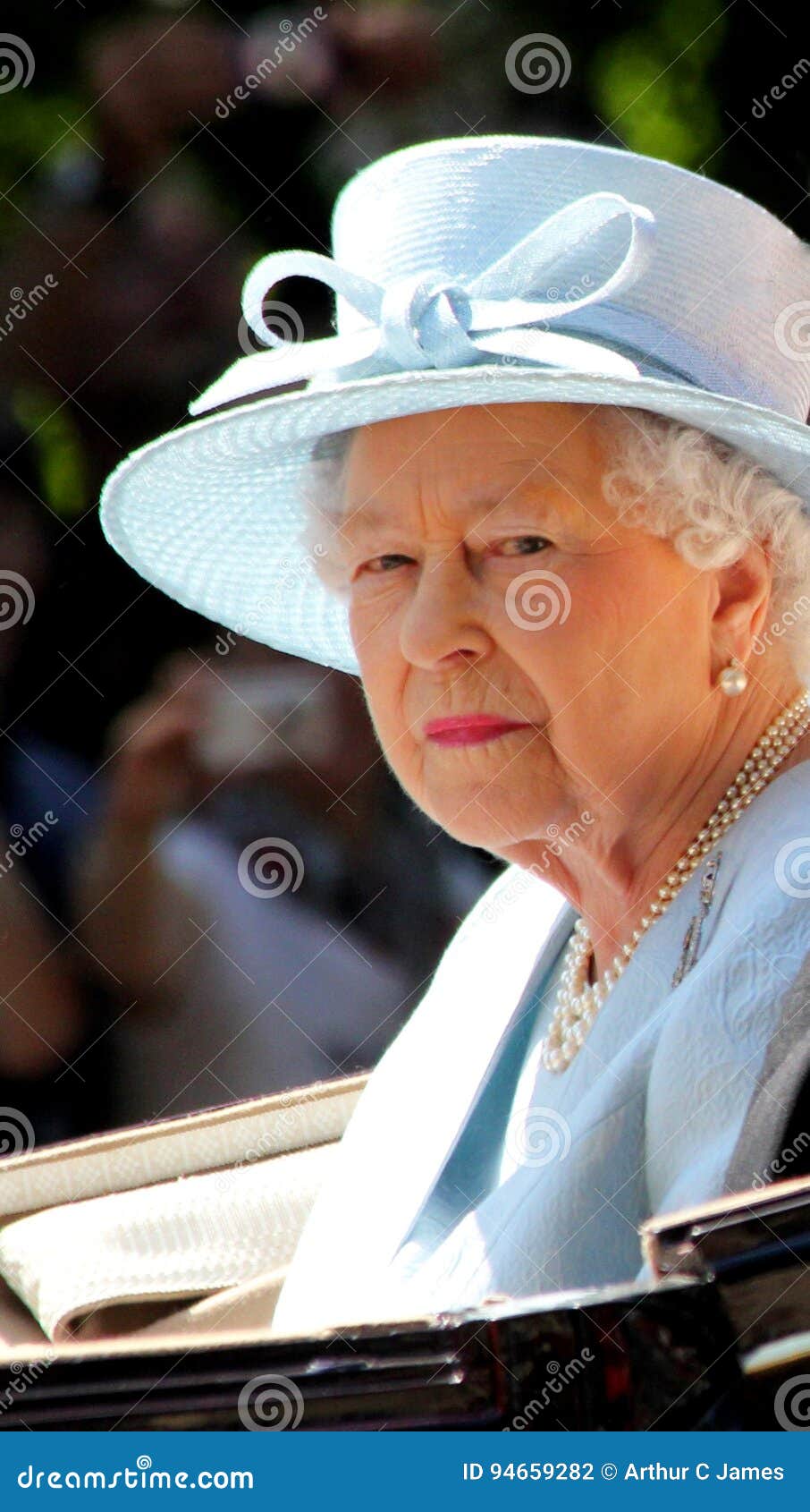 HM regina Elizabeth II fotografia editoriale. Immagine di adunarsi ...