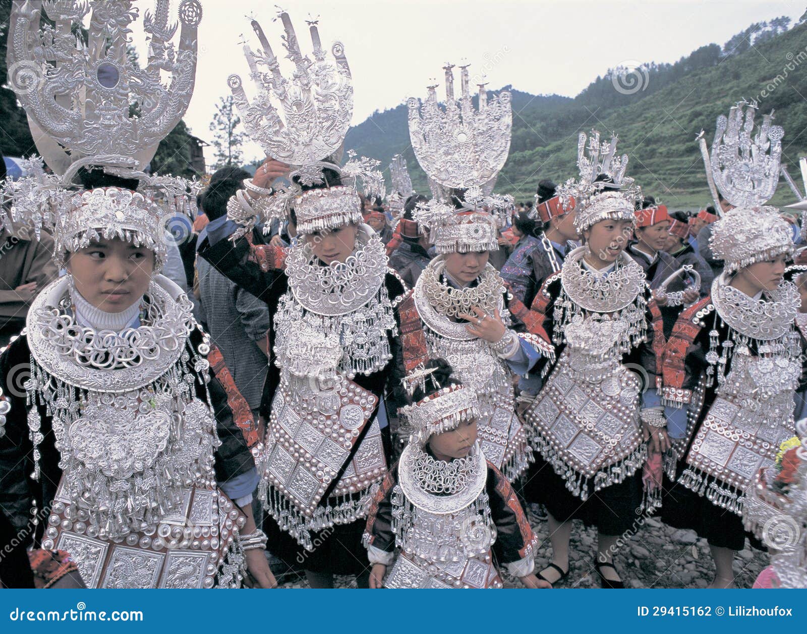 Hmong nel sud-ovest Cina fotografia editoriale. Immagine di vestiti ...