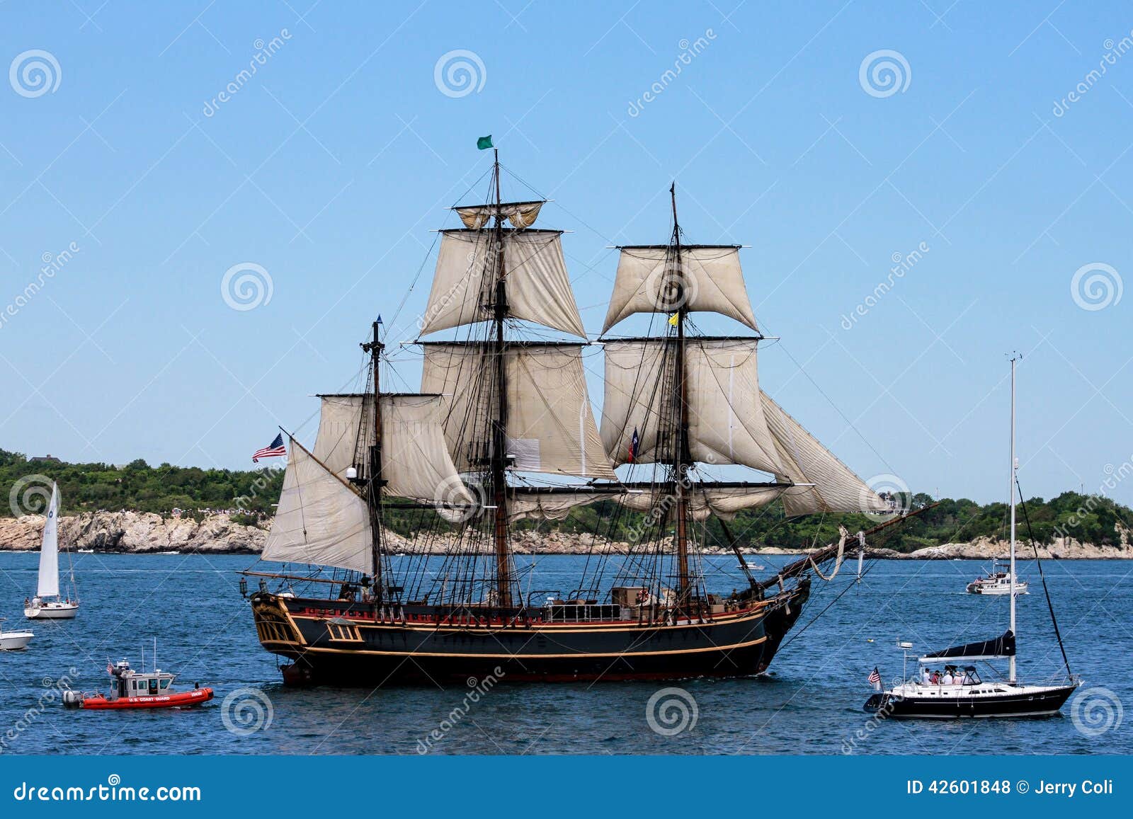 HMS Bounty in Newport Parade of Sail. Editorial Stock Photo - Image of ...
