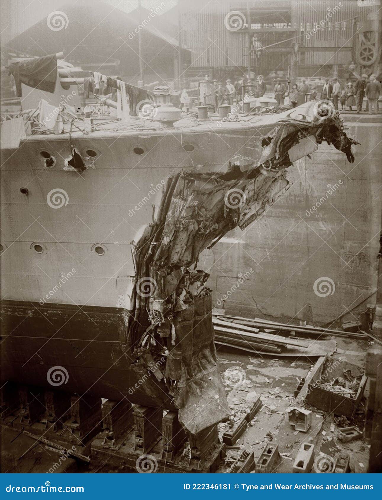 HMS Broke In Dry Dock After The Battle Of Jutland Picture. Image: 222346181