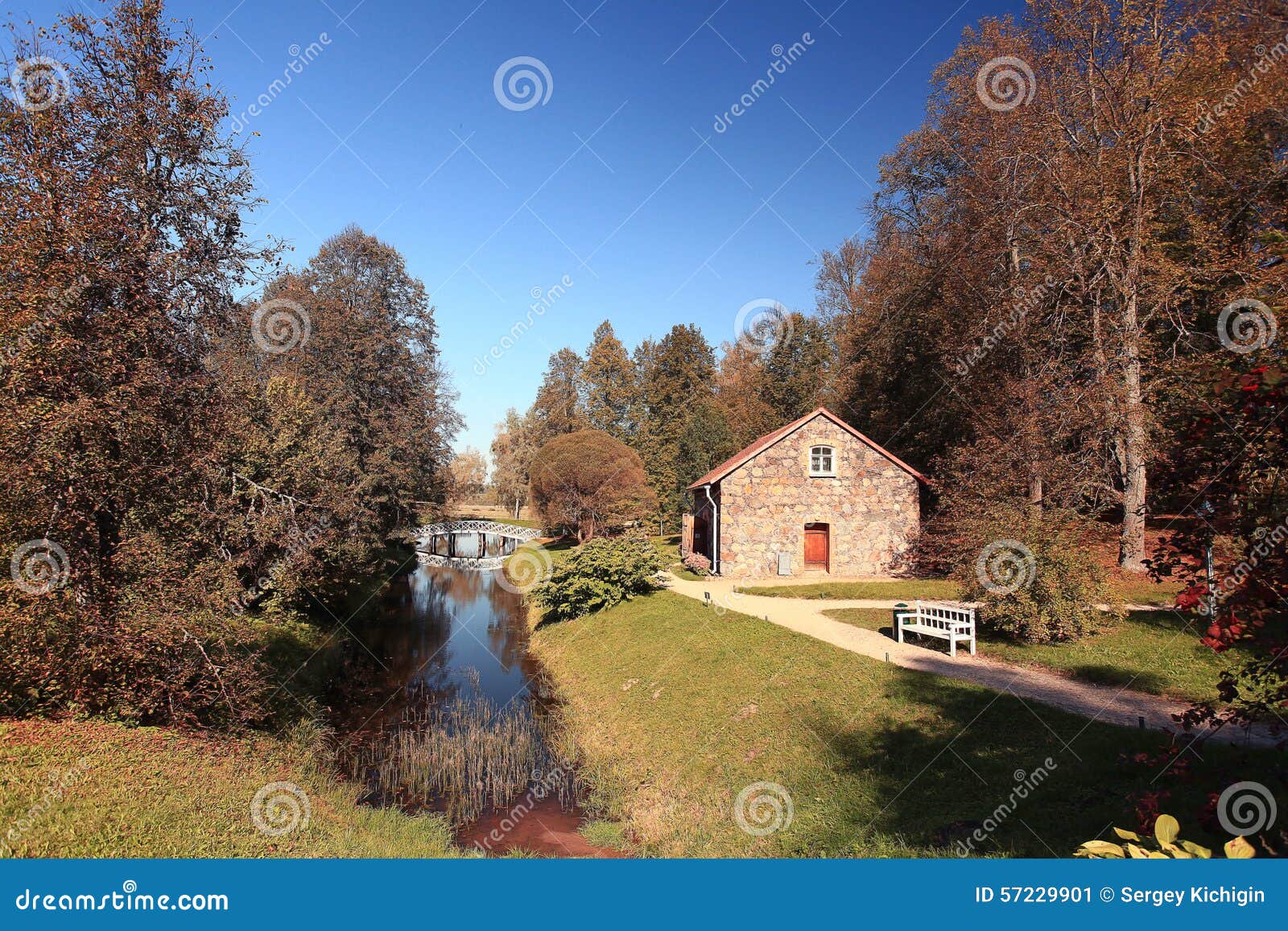 Hobbit House Royalty-Free Stock Photography | CartoonDealer.com #58291385