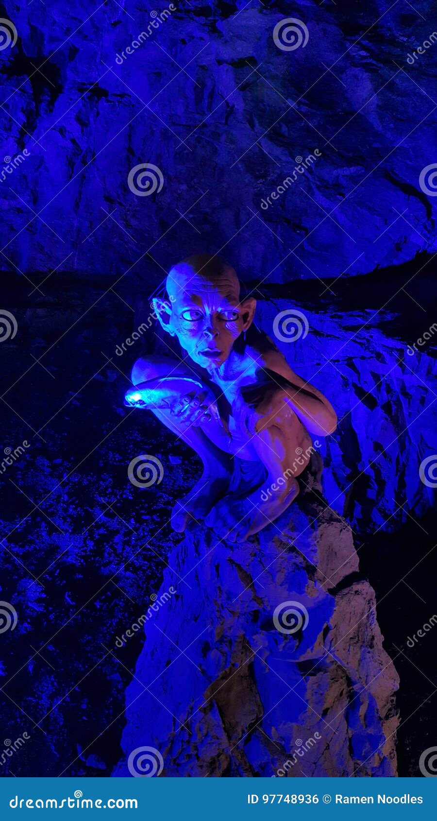 The Hobbit editorial photo. Image of hobbit, scared, rings - 97748936