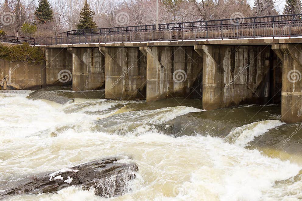 Hog s Back Bridge stock photo. Image of nature, city - 27223130