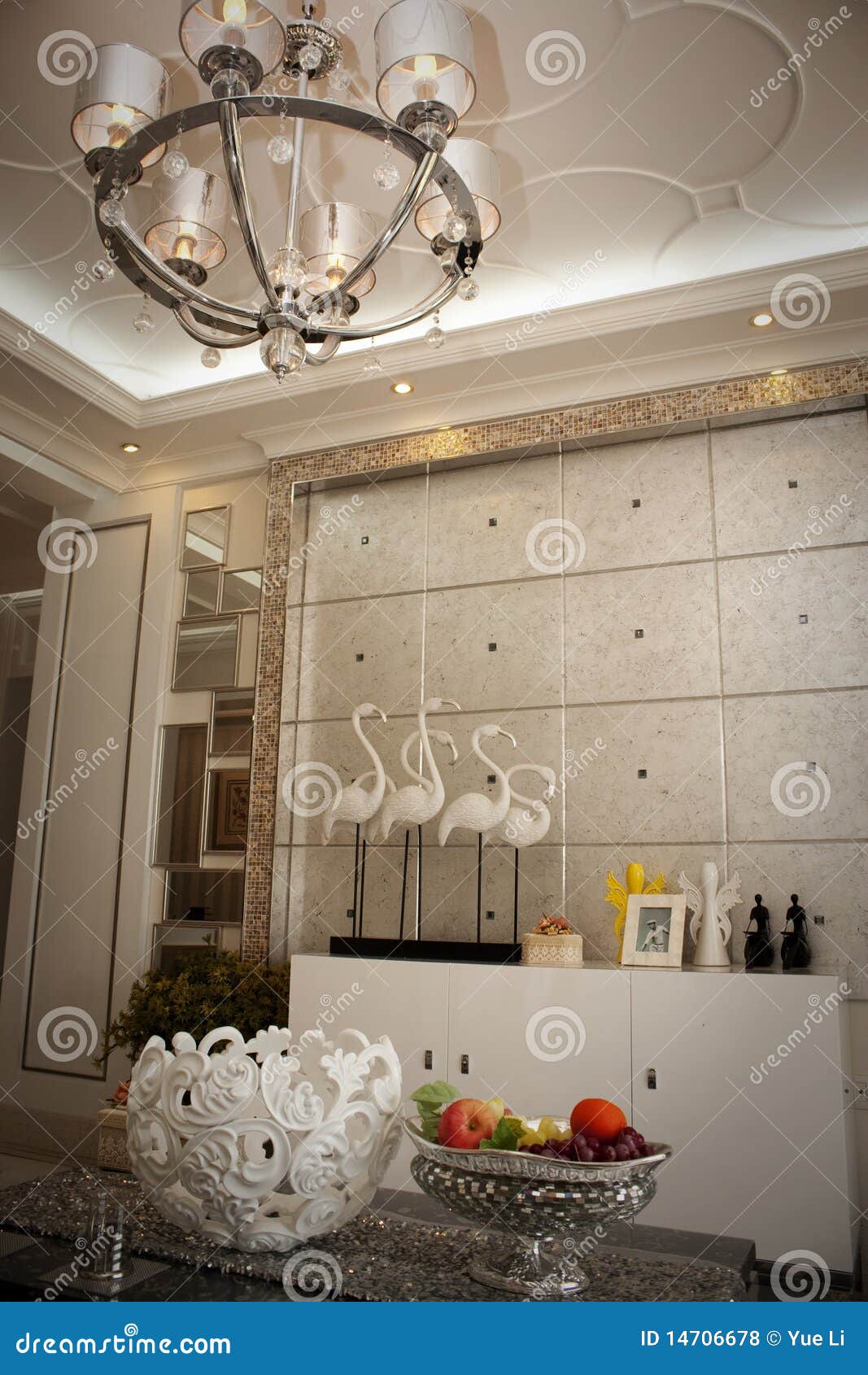 Hogar agradable foto de archivo. Imagen de mantas, moderno - 14706678