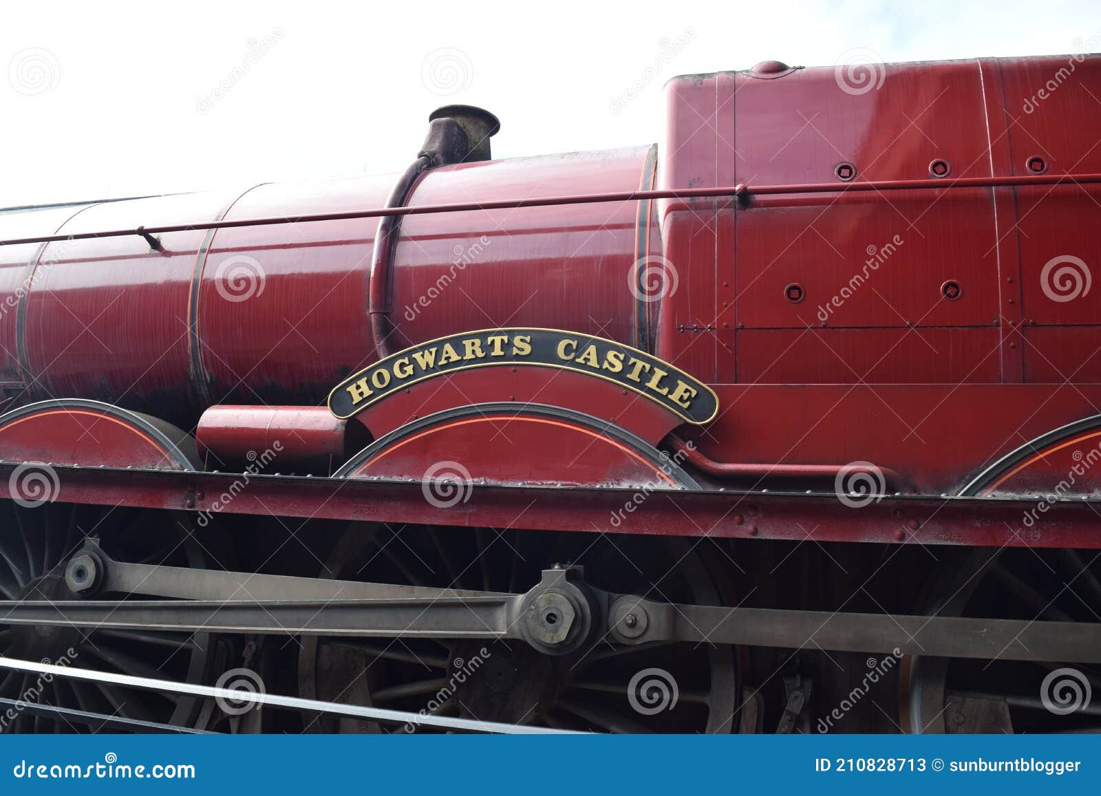 Hogwarts Express Train Sign Editorial Stock Photo - Image of kings ...