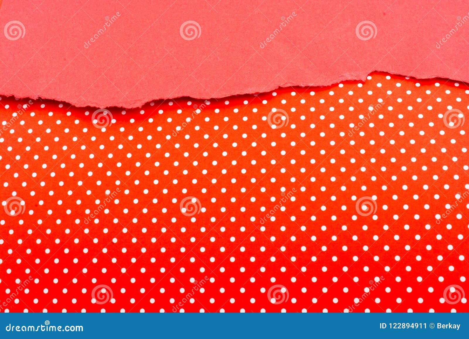Hoja de papel rasgada imagen de archivo. Imagen de rojo - 122894911
