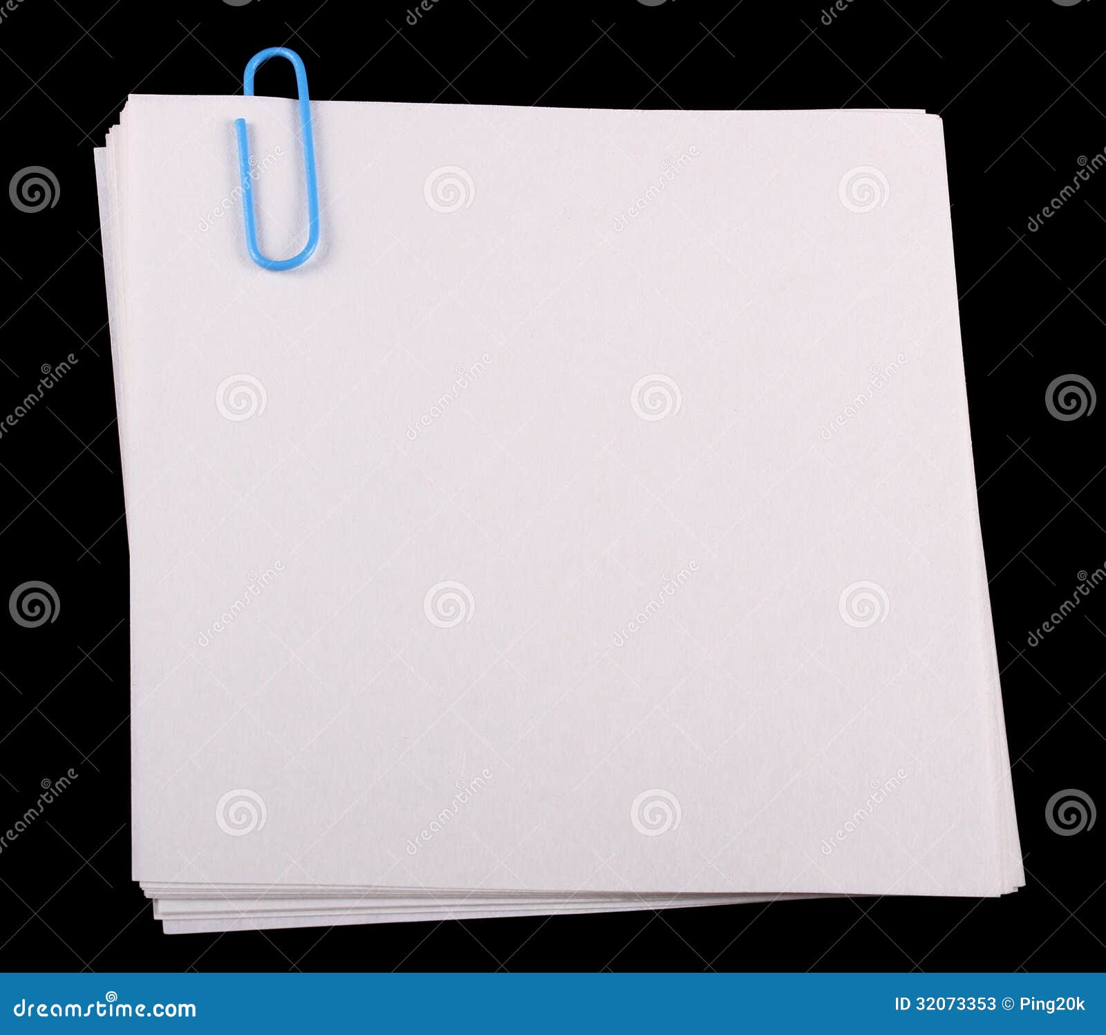 Hojas con un clip de papel imagen de archivo. Imagen de documento ...