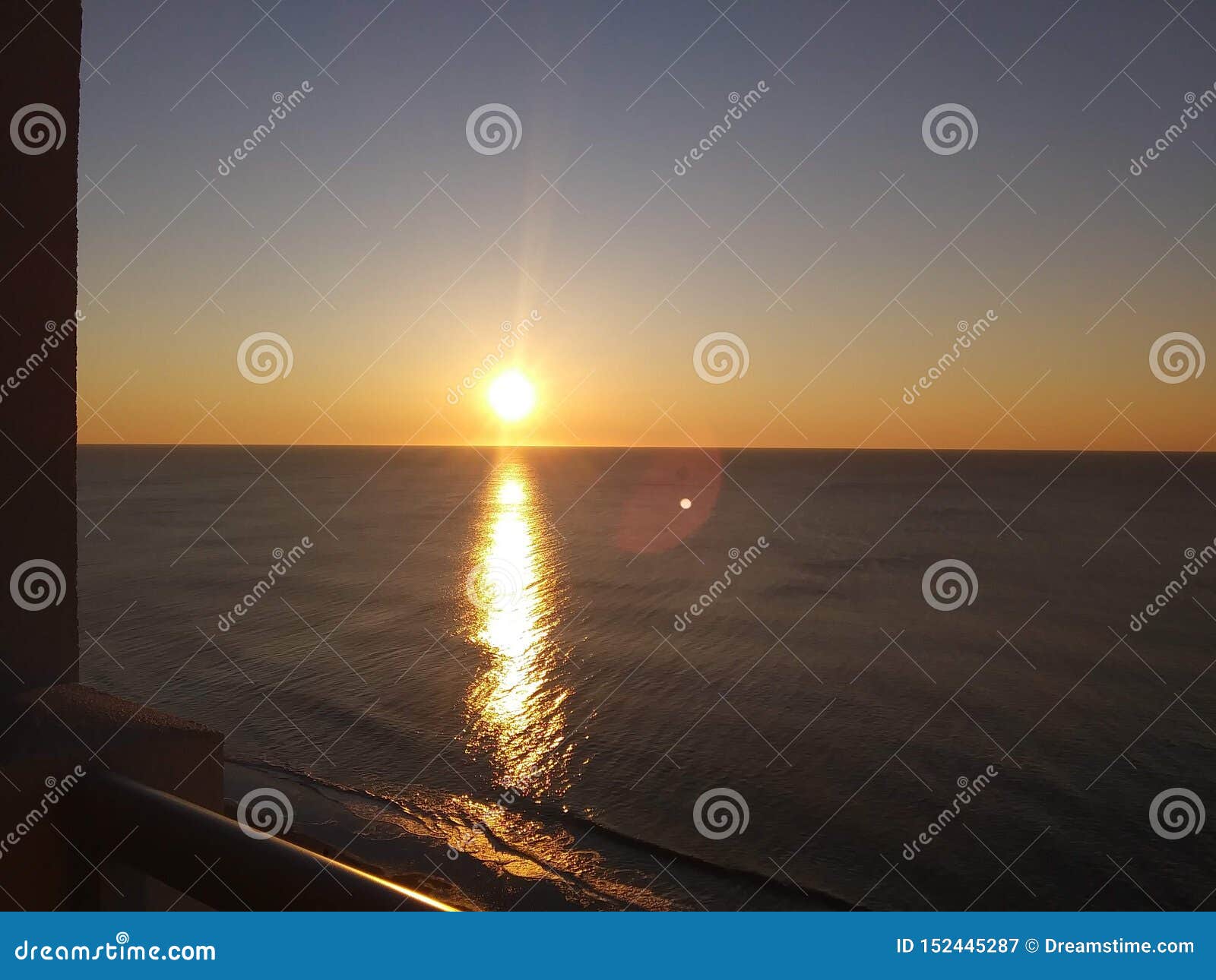 Hola sol imagen de archivo. Imagen de agua, hola, danzas - 152445287