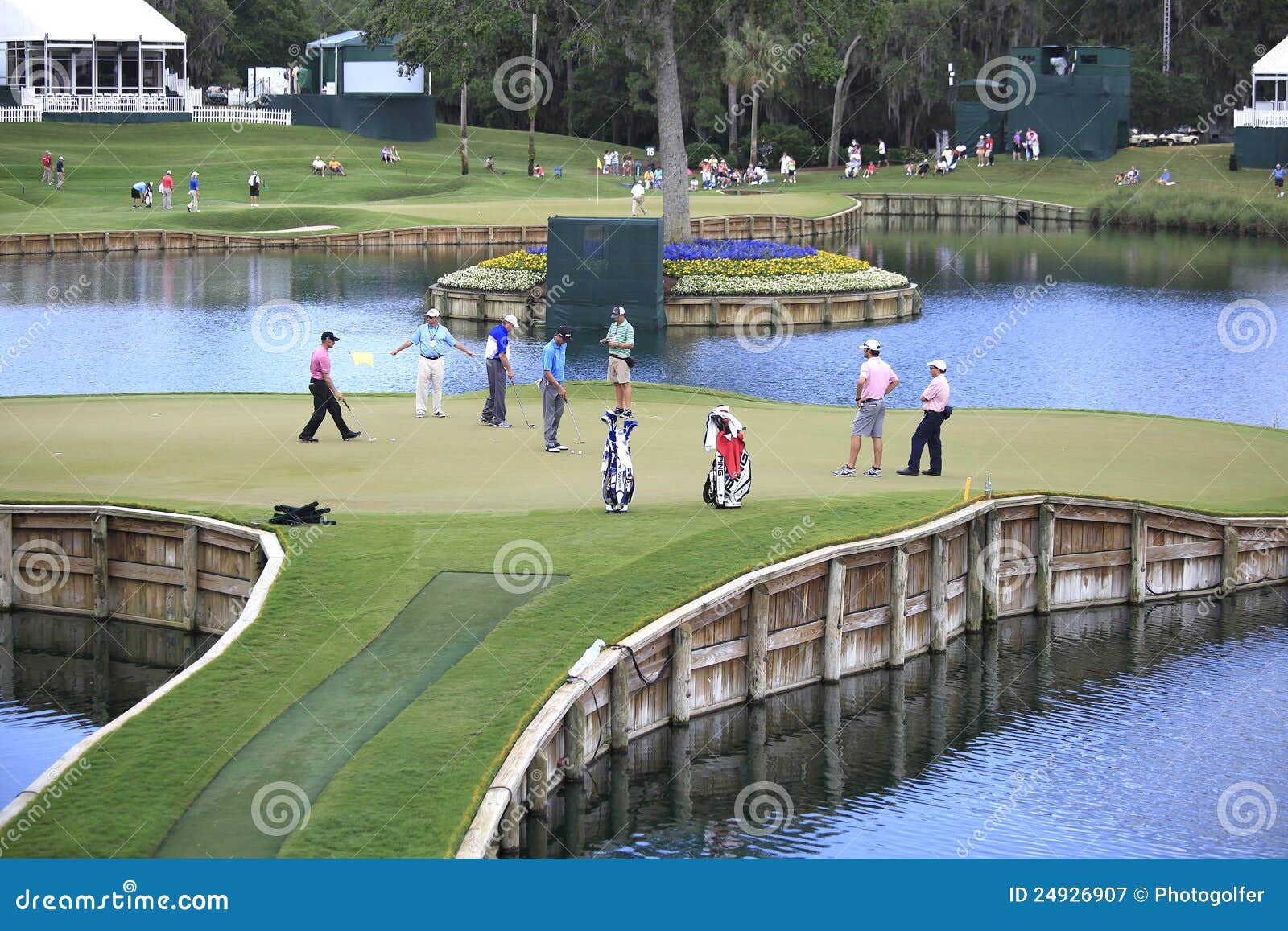 Hole 17 at the Players Championship 2012 Editorial Photography - Image ...