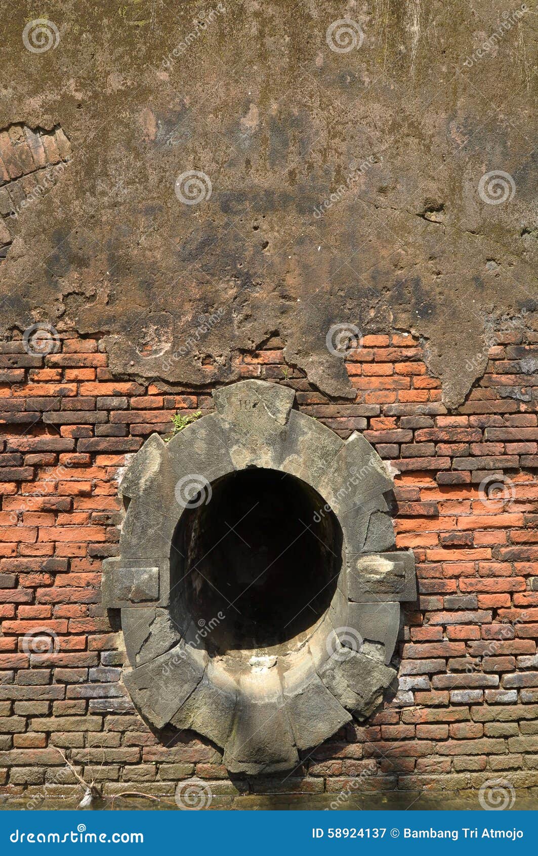 Hole of a castle stock image. Image of hole, background - 58924137