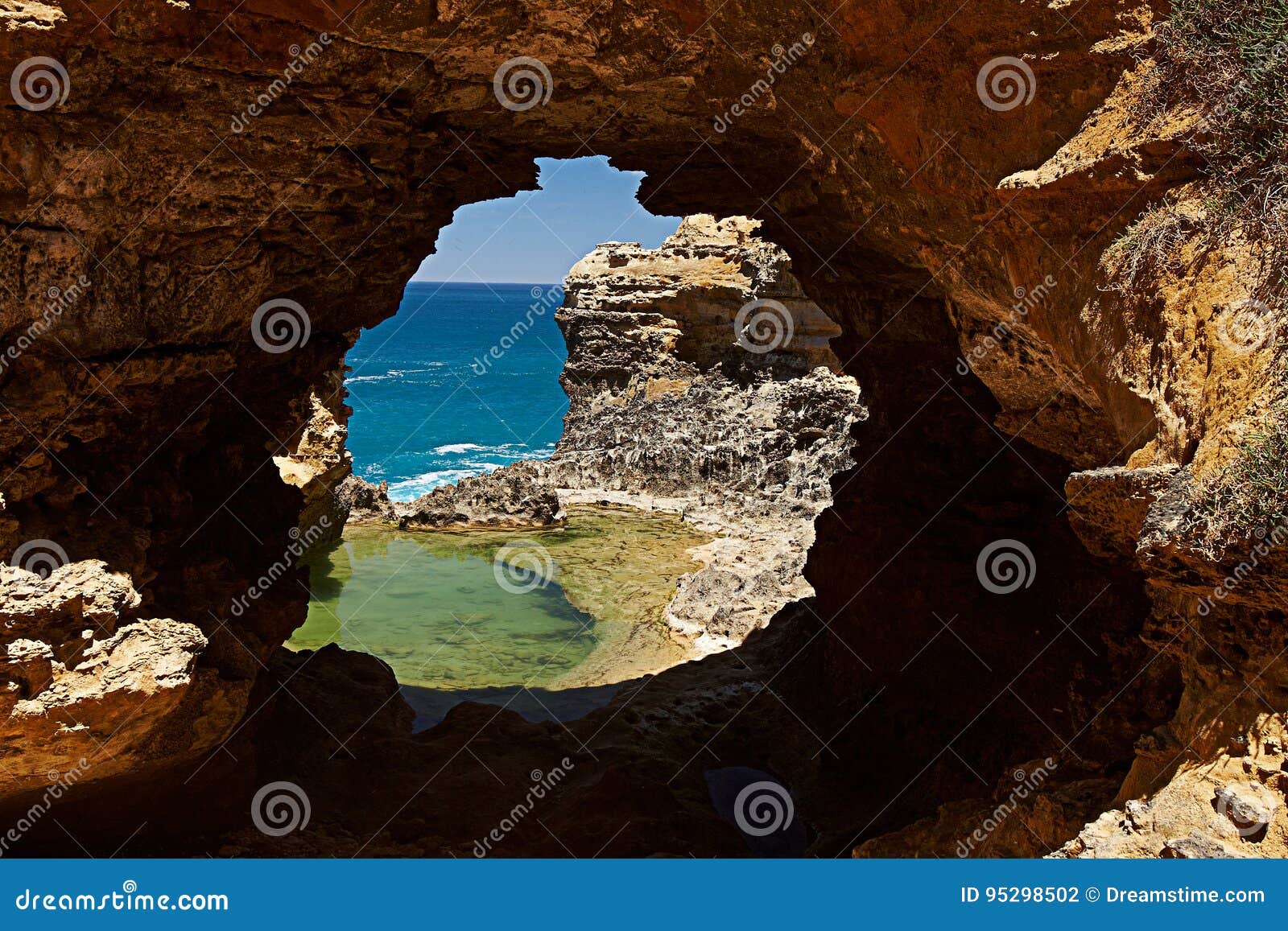 Hole in cliff stock photo. Image of looking, holiday - 95298502