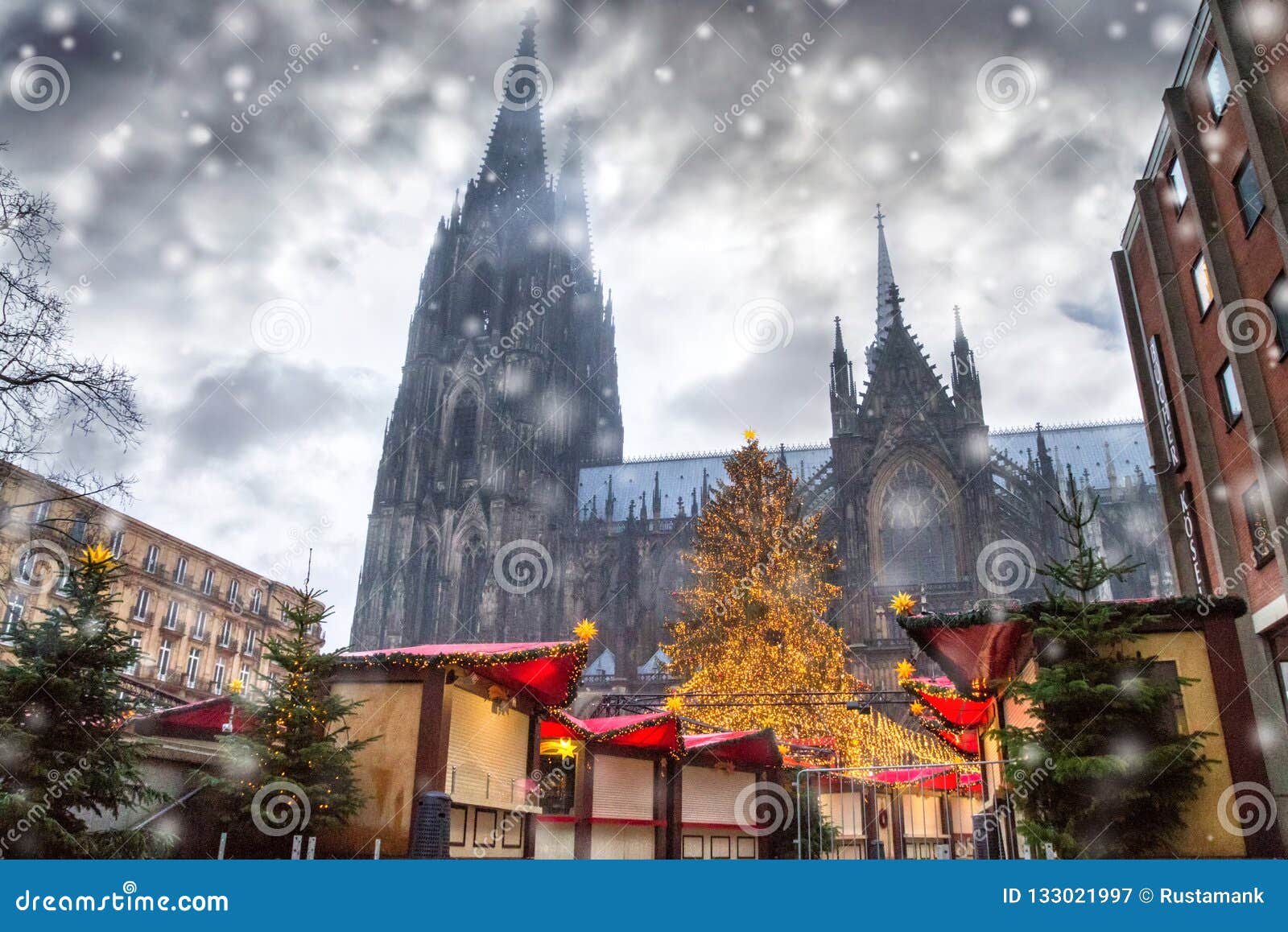 Holiday Cityscape - View of the Christmas Market Weihnachtsmarkt Early ... Holiday Cityscape - View of the Christmas Market Weihnachtsmarkt Early ...