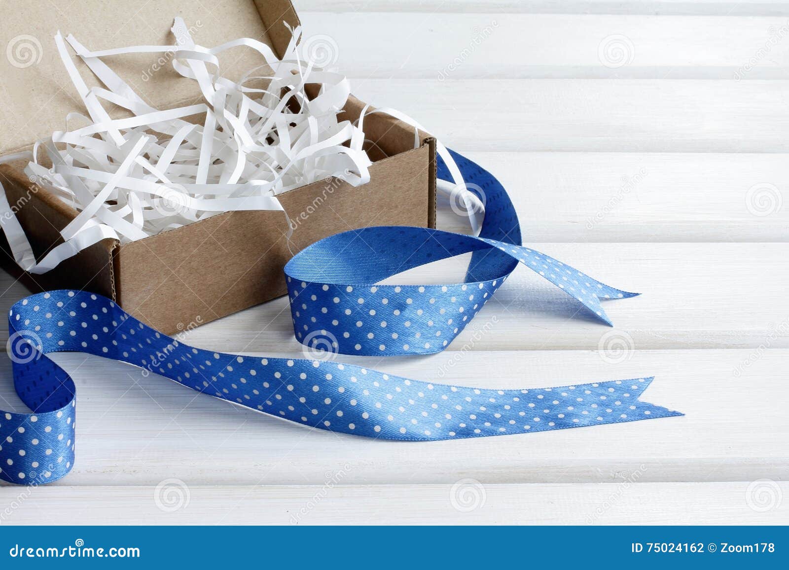 377 Expanded Gift Stock Photos - Free & Royalty-Free Stock Photos from ...