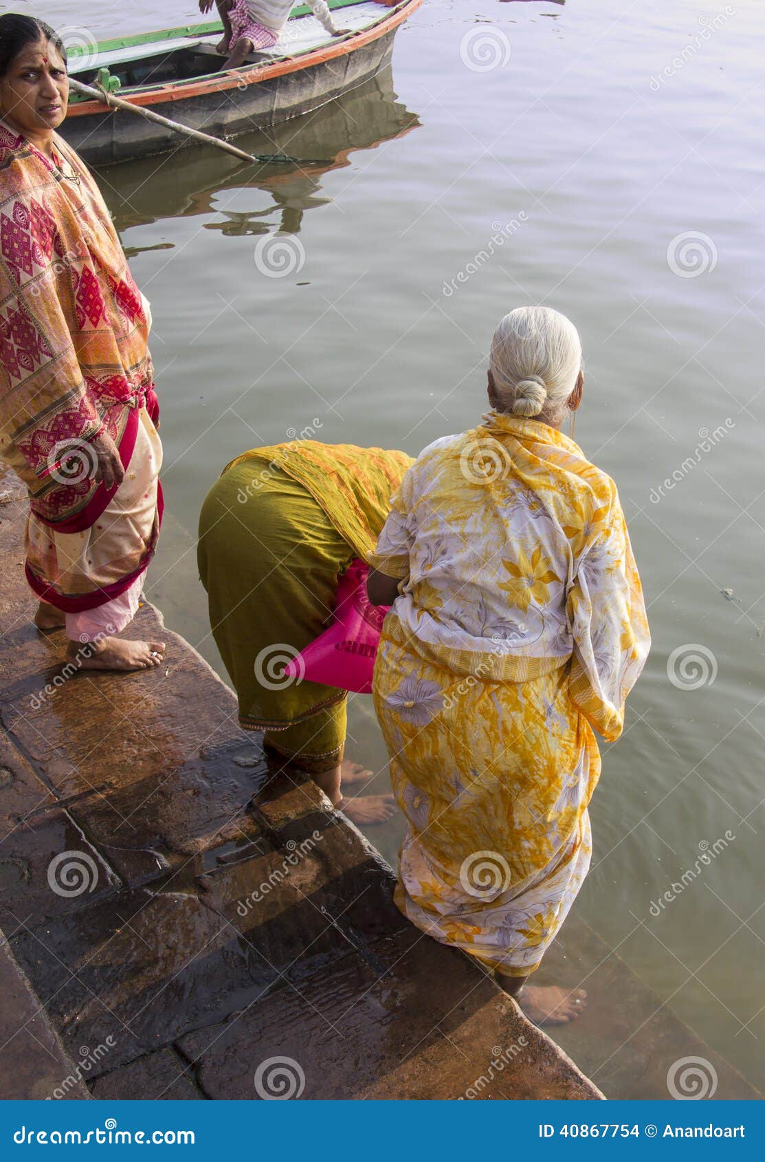 Holy Bath in the River Ganges Editorial Stock Image - Image of hinduism ...