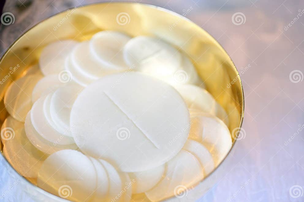 Holy Host in the Golden Pot Stock Photo - Image of religion, altar ...