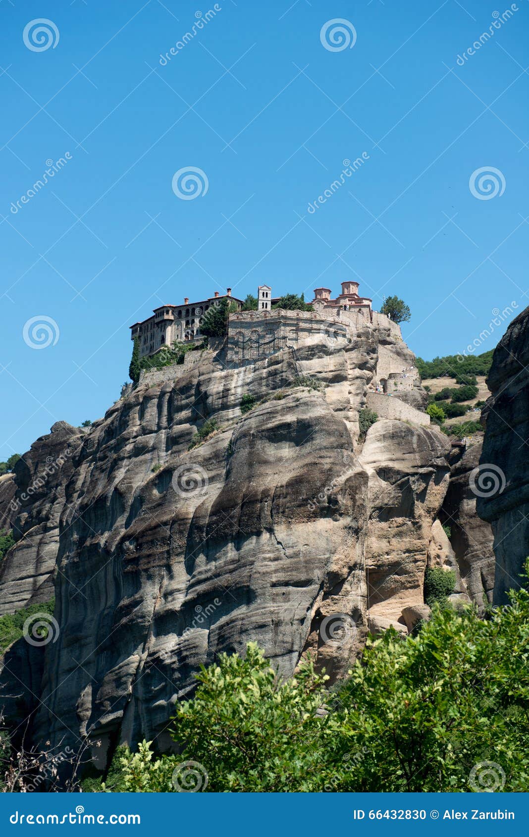 The Holy Monastery of Varlaam Stock Photo - Image of meteora, cloister ...