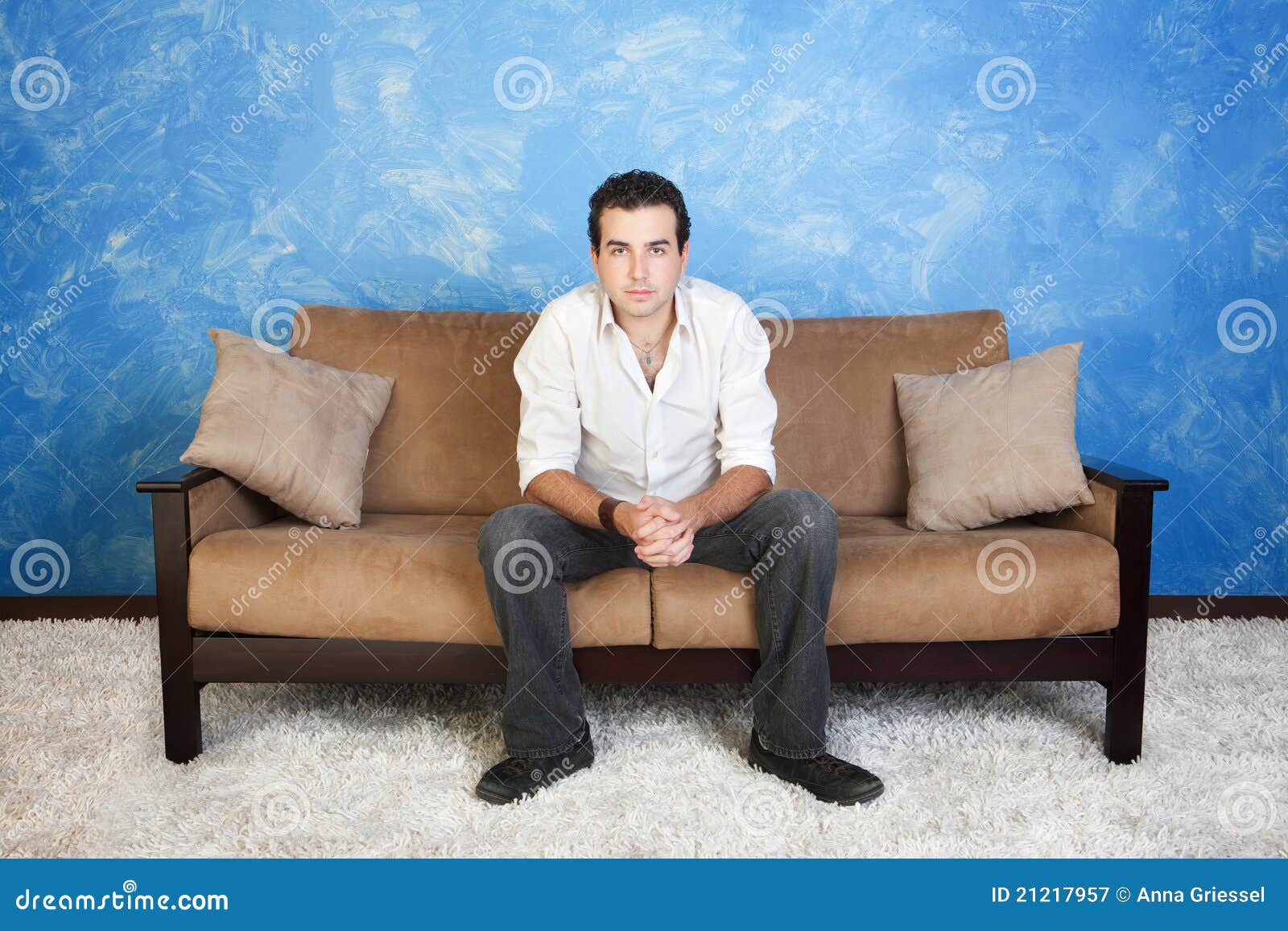 Hombre aburrido imagen de archivo. Imagen de resto, juventud - 21217957