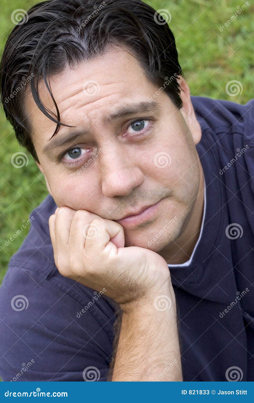 Hombre aburrido imagen de archivo. Imagen de resto, barbilla - 821833