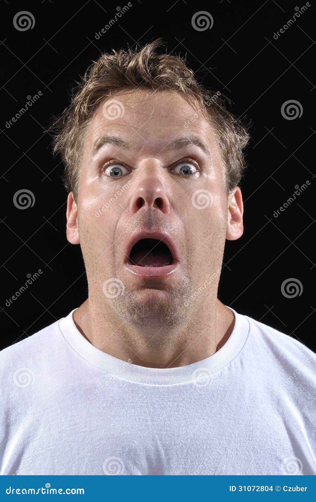 Hombre asustado foto de archivo. Imagen de asustado, miedo - 31072804