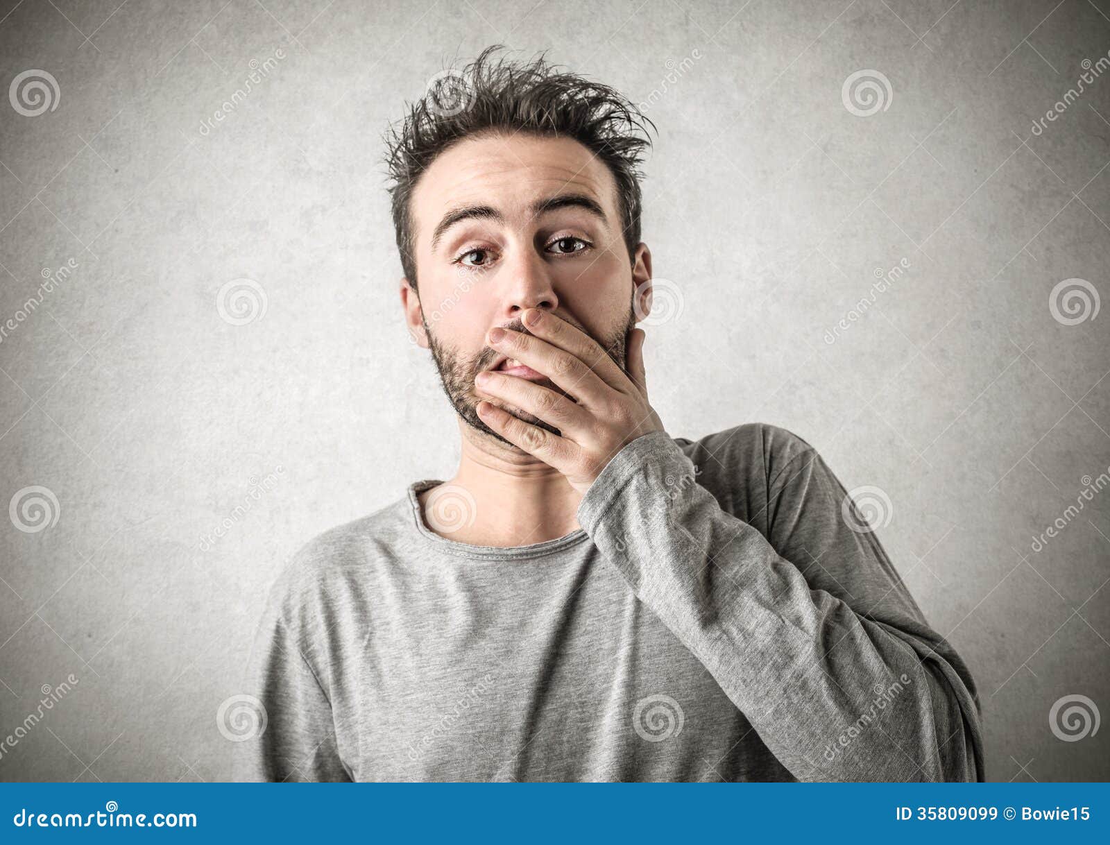 Hombre asustado imagen de archivo. Imagen de retrato - 35809099