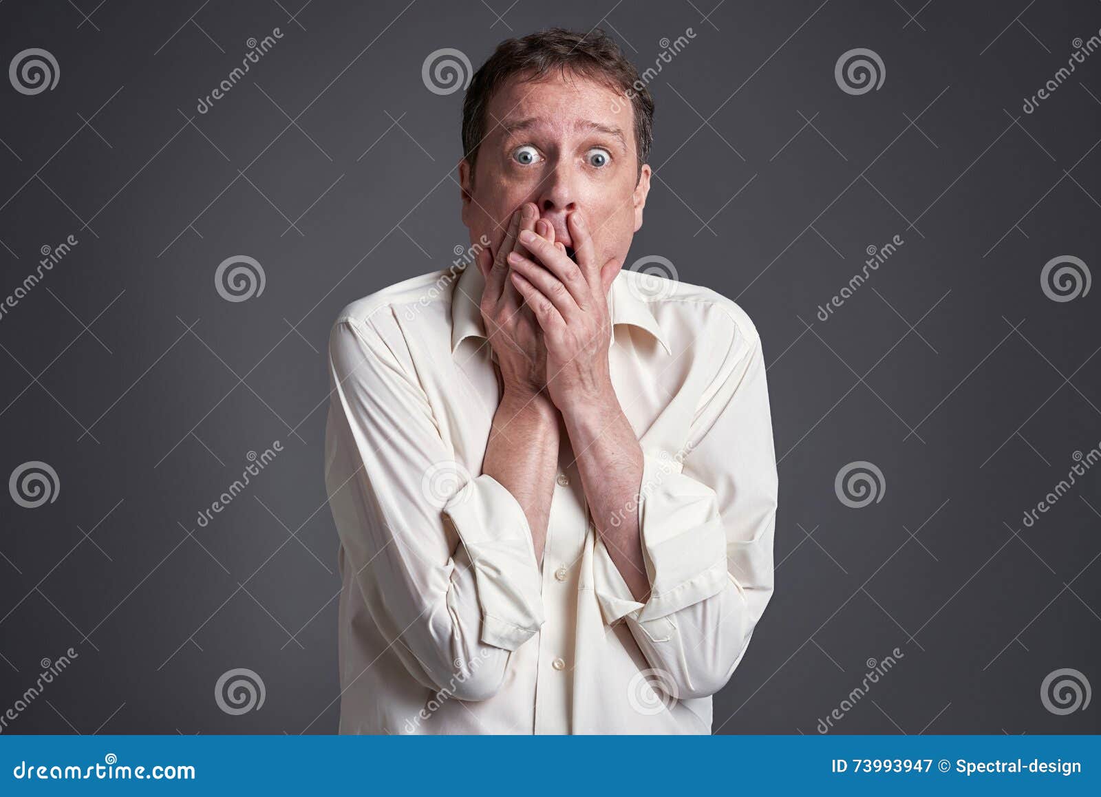 Hombre asustado imagen de archivo. Imagen de persona - 73993947