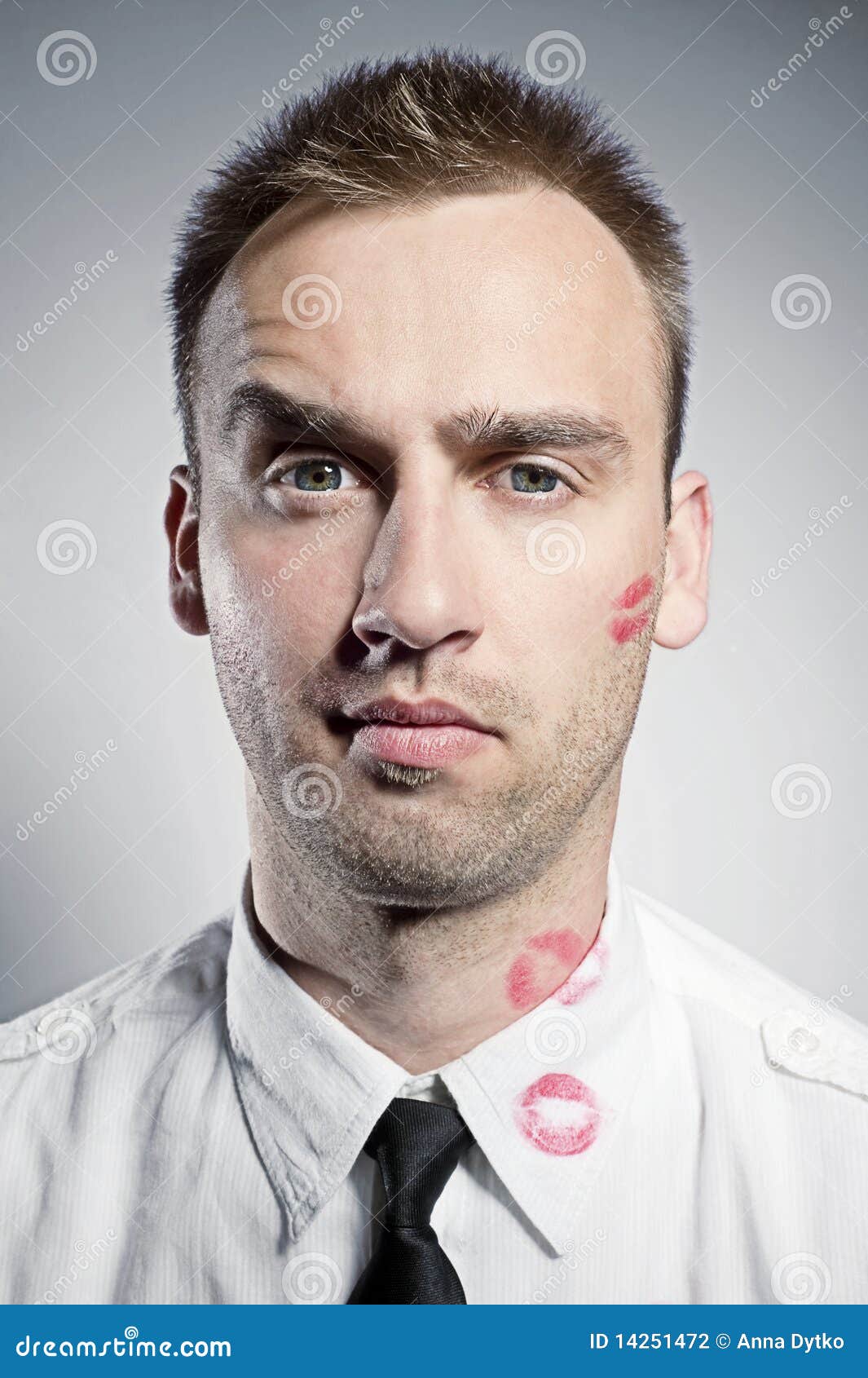 Hombre besado foto de archivo. Imagen de infiel, atractivo - 14251472