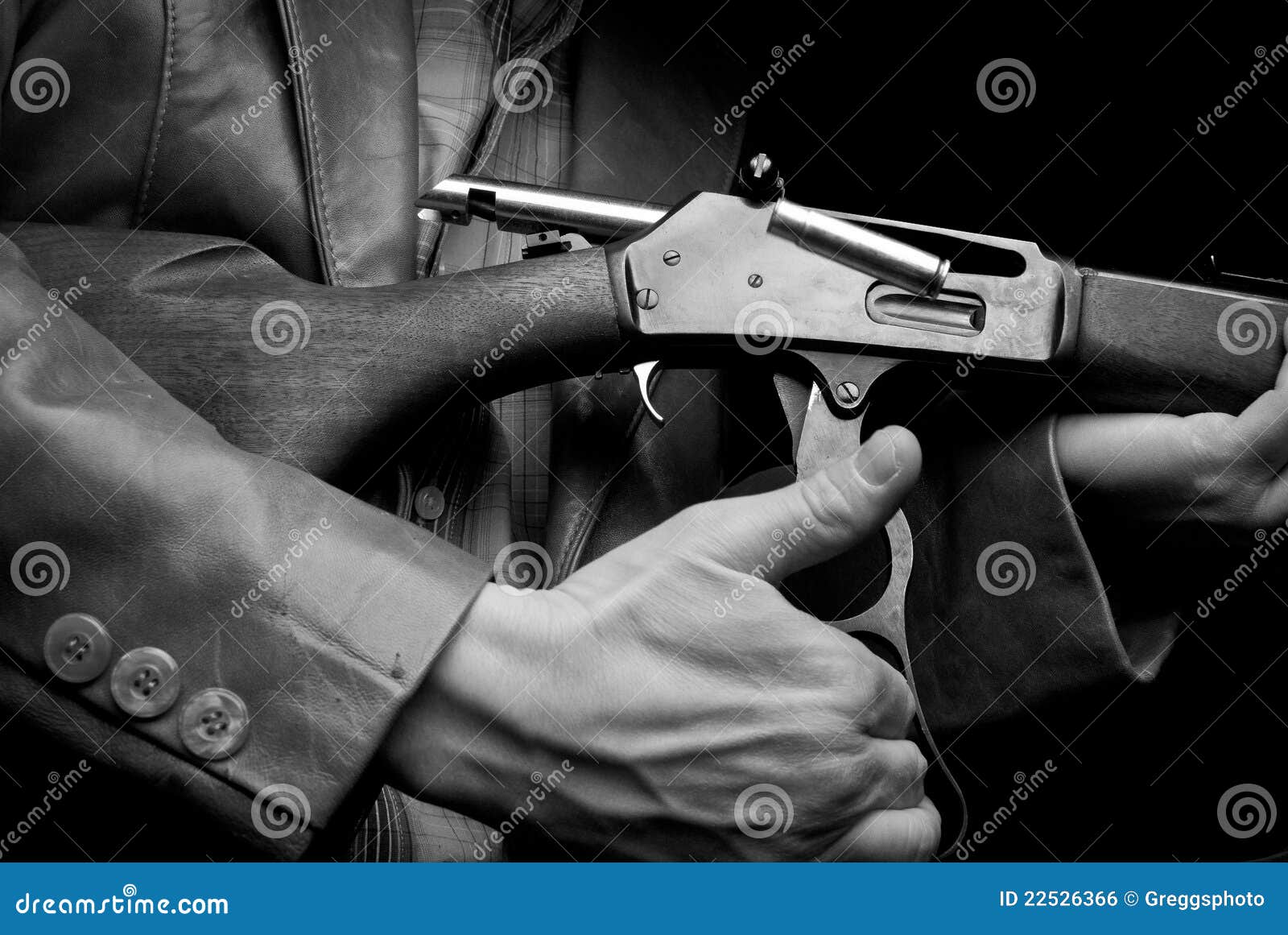 Hombre del rifle foto de archivo. Imagen de firearm, tirador - 22526366